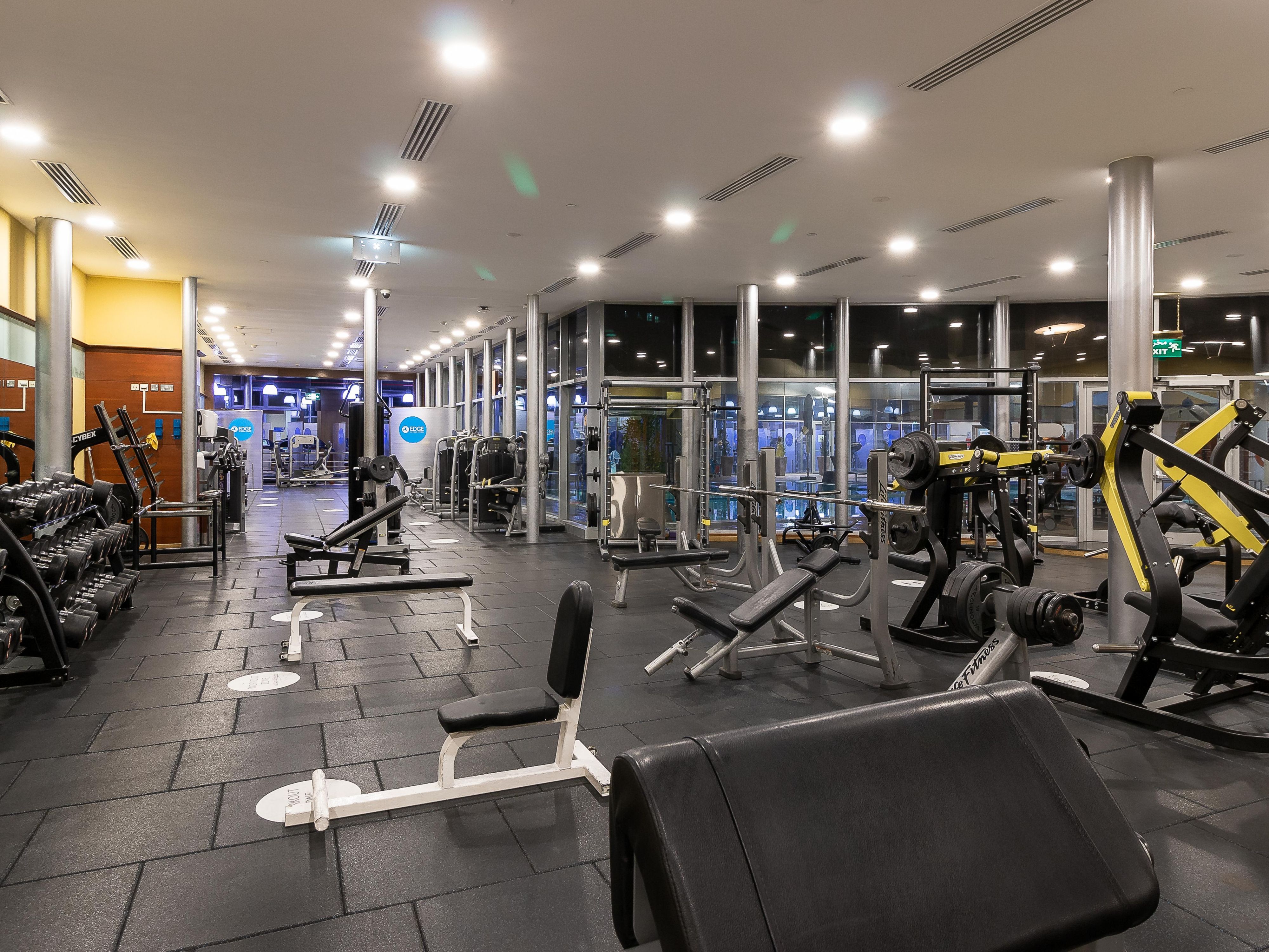 Hotel in Kuwait | Holiday Inn Suites Kuwait Salmiya Hotel