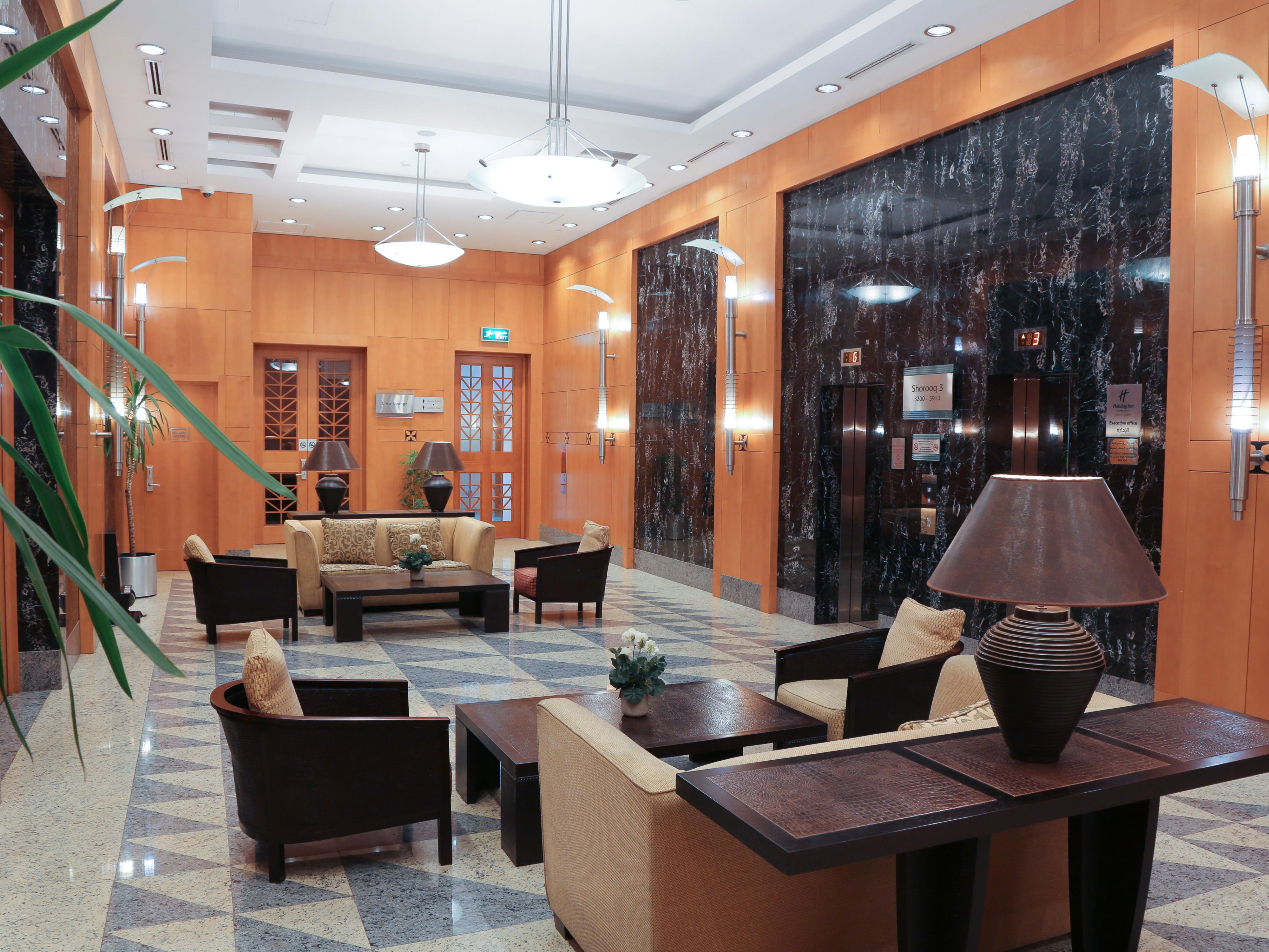 Hotel in Kuwait | Holiday Inn Suites Kuwait Salmiya Hotel