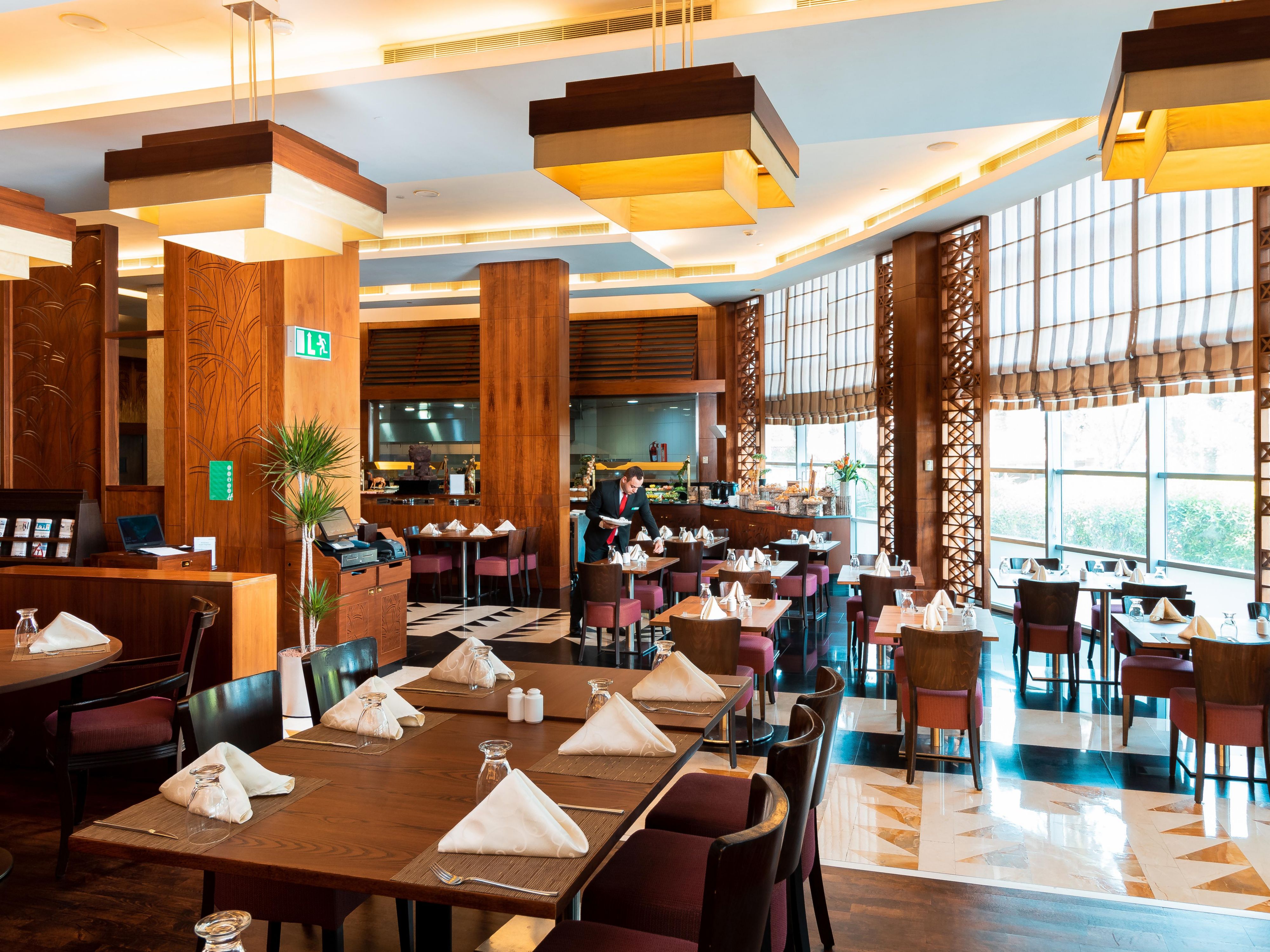 Hotel in Kuwait | Holiday Inn Kuwait Salmiya Hotel