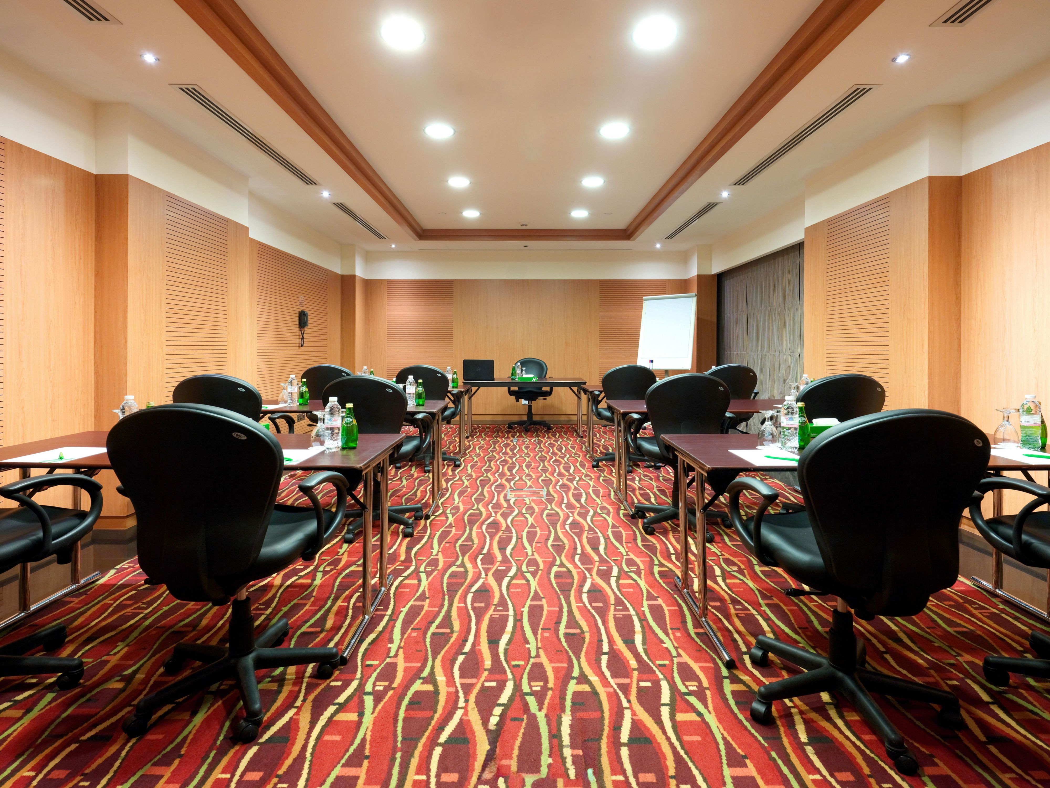Meeting rooms in Kuwait | Holiday Inn Kuwait Salmiya - Hotel Groups ...