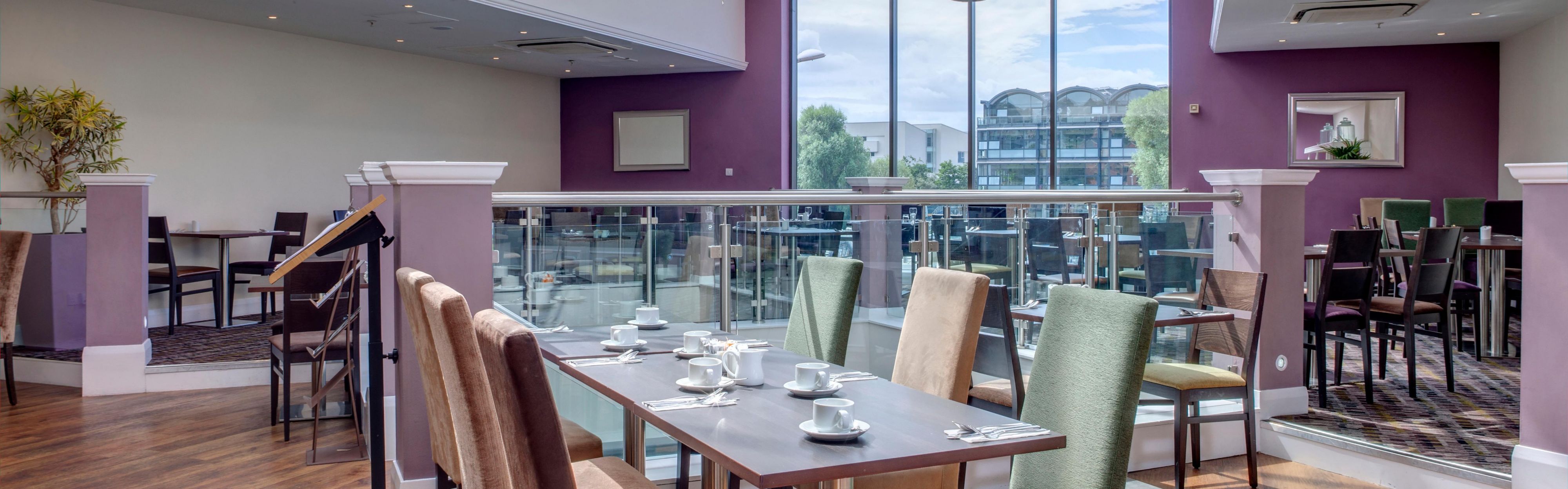 Restaurants Near Holiday Inn Lincoln