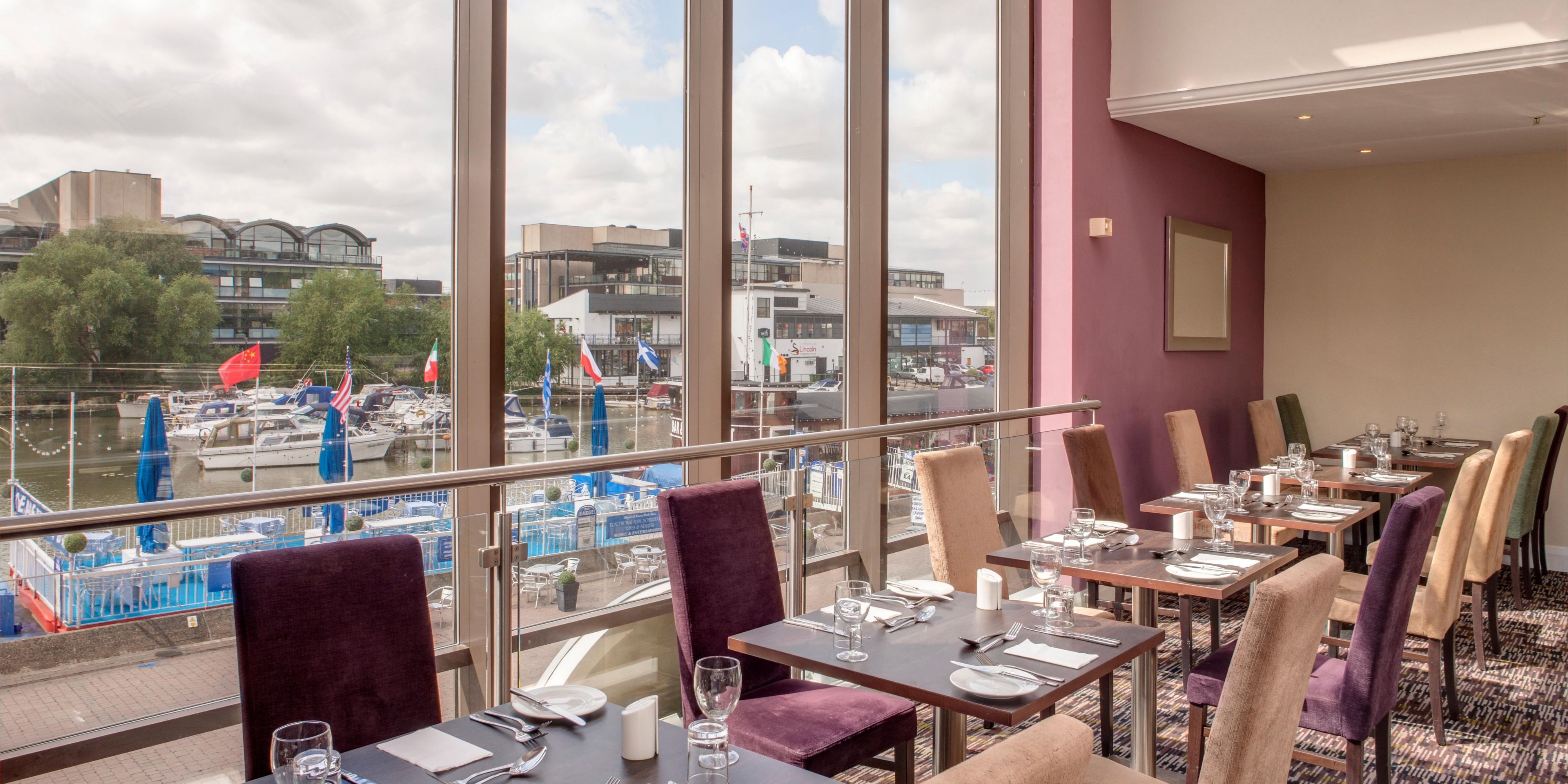 Restaurants Near Holiday Inn Lincoln