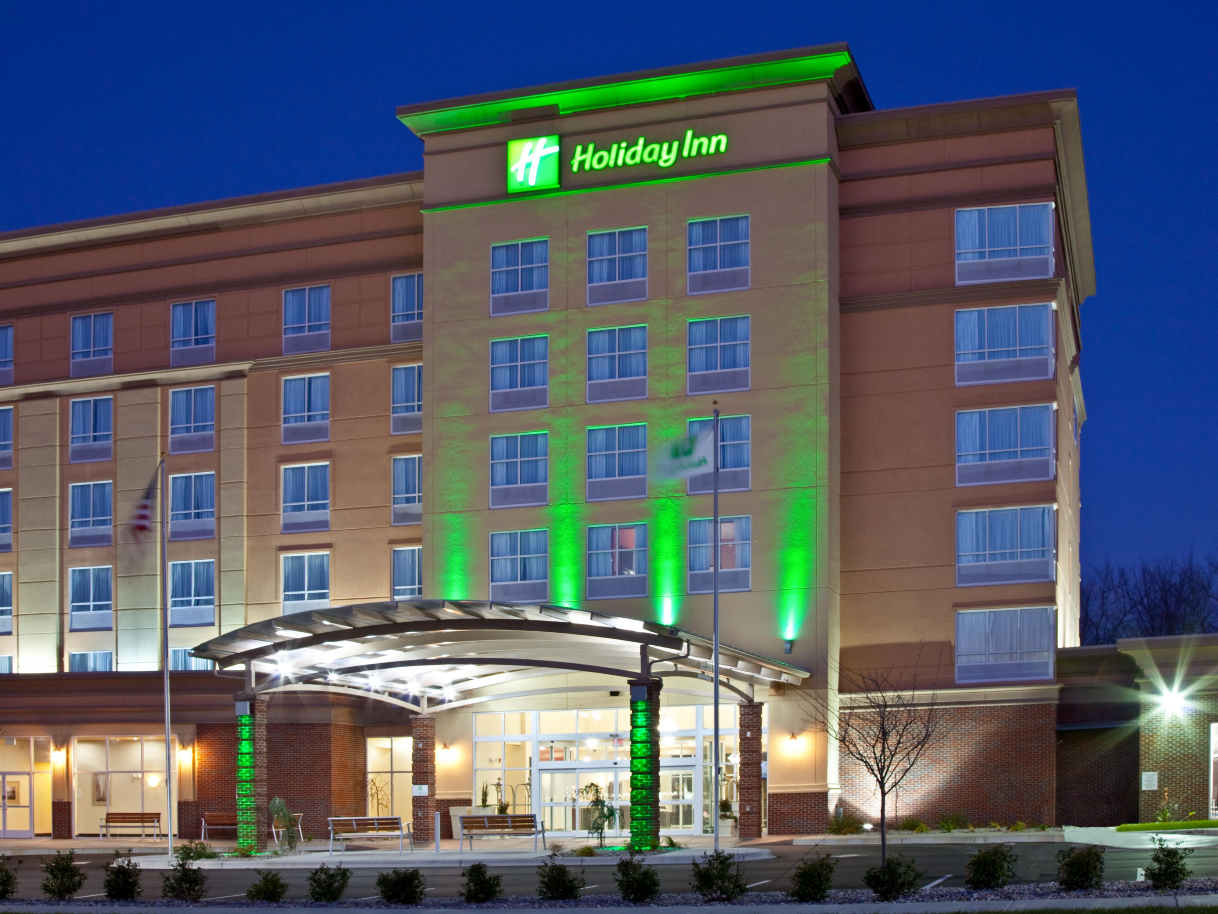 Louisville Hotel Deals and Packages for Holiday Inn Louisville Airport ...