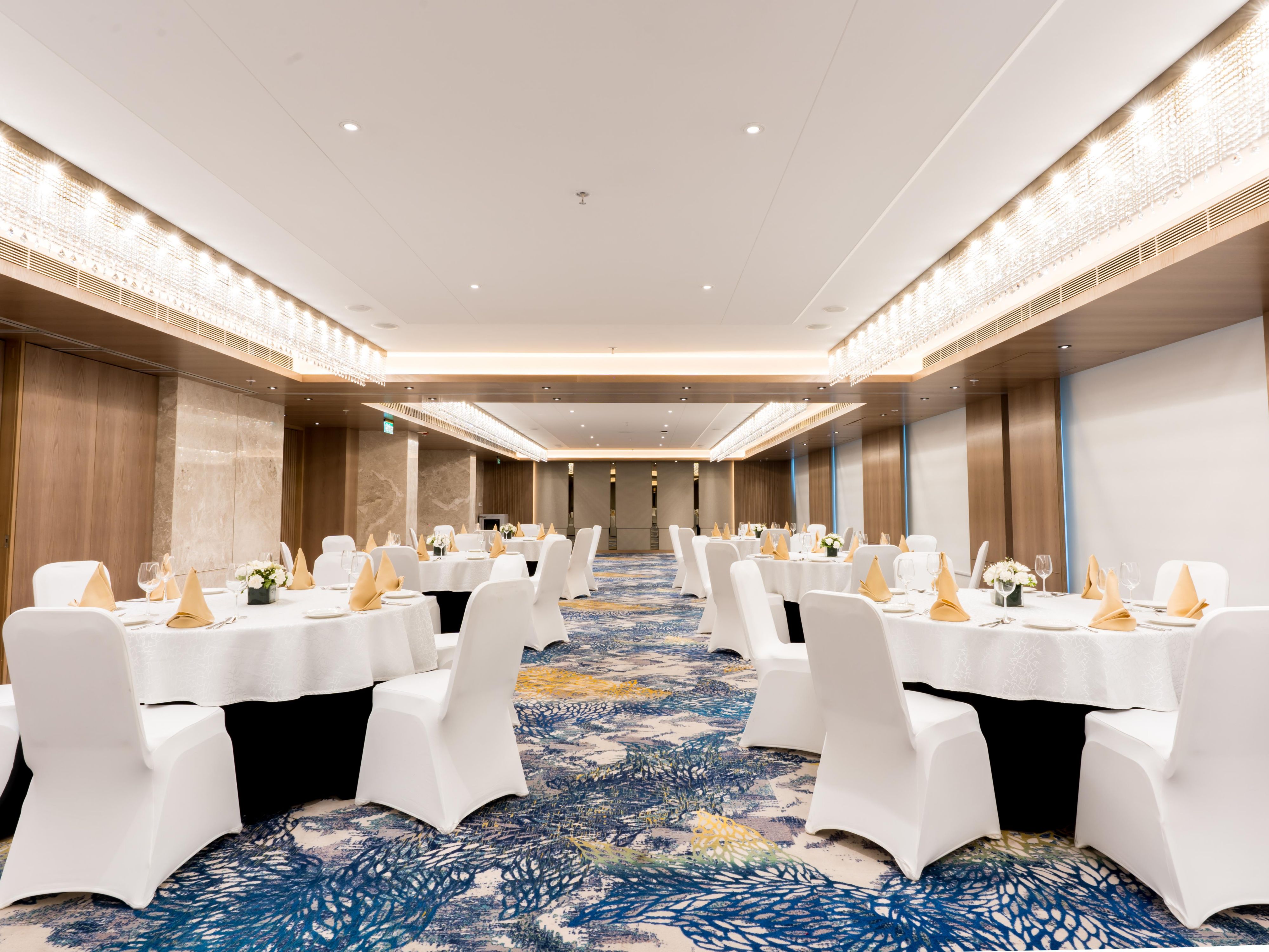 Hotel in Lucknow | Holiday Inn Lucknow Airport Hotel