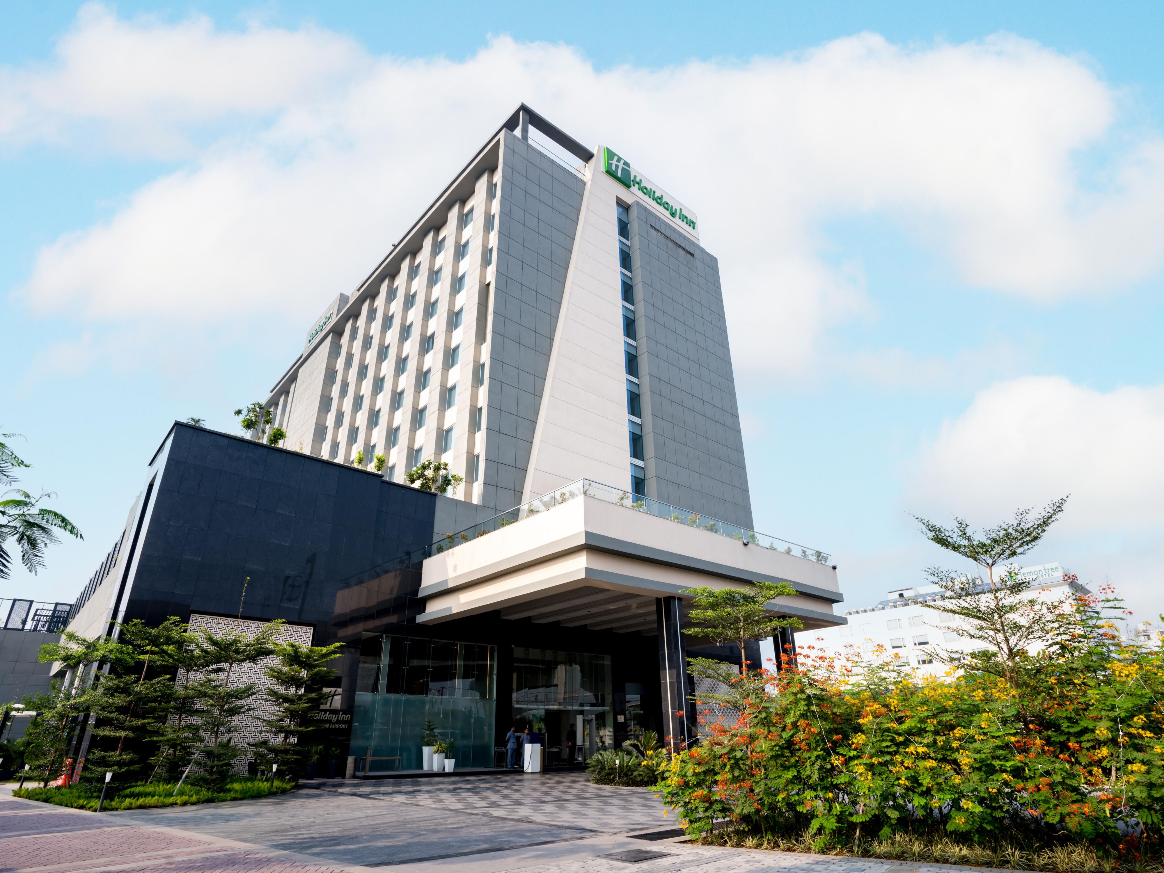 Hotel in Lucknow | Holiday Inn Lucknow Airport Hotel