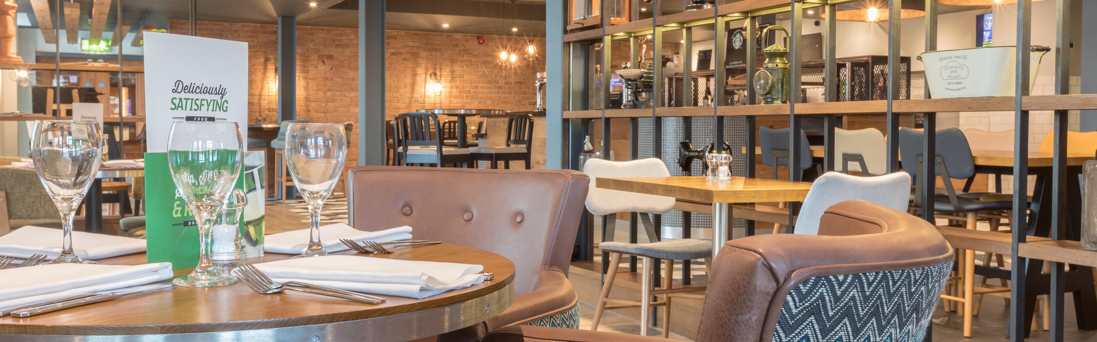 Restaurants Near Holiday Inn Manchester - Central Park
