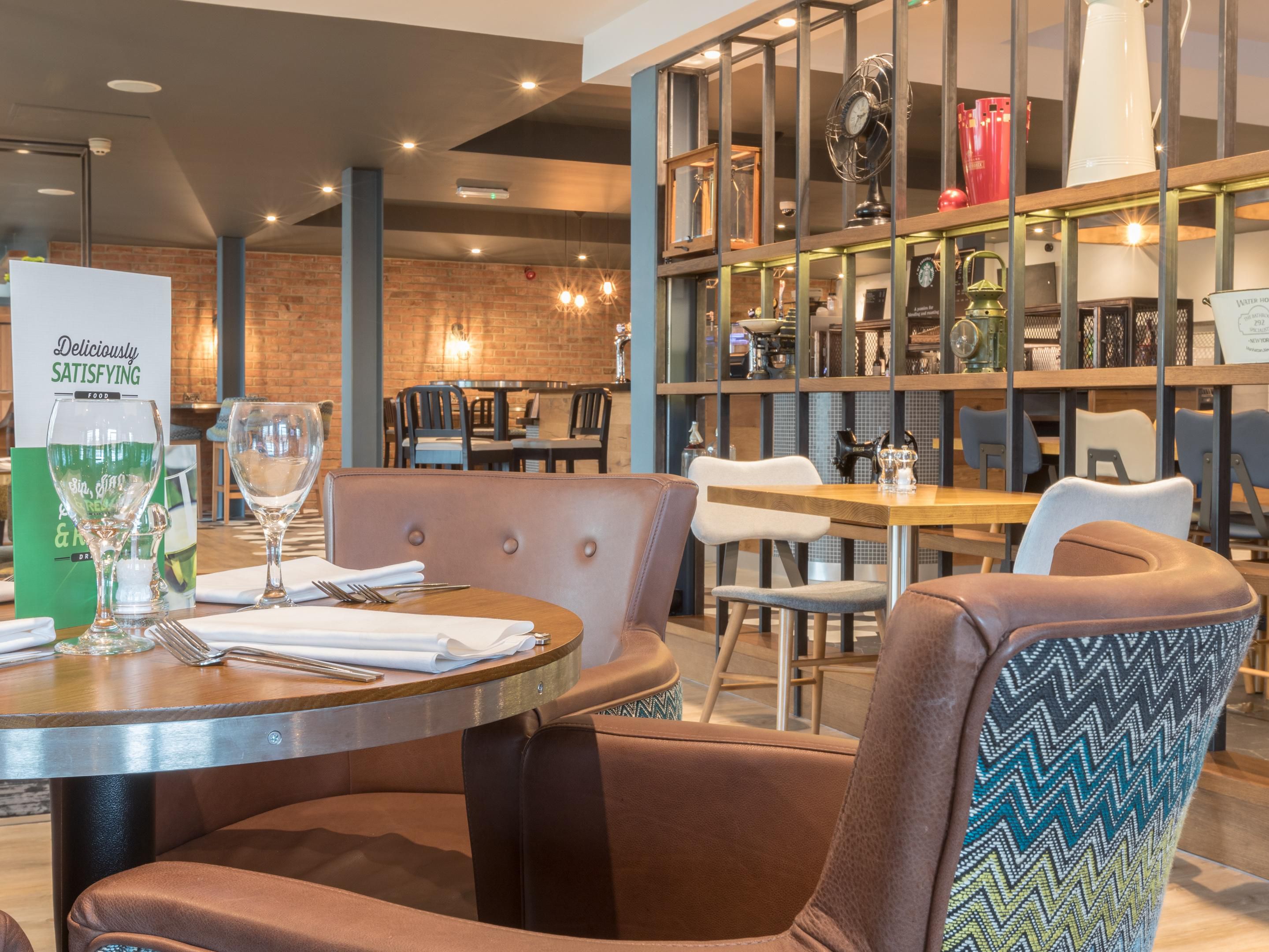Hotel in Manchester | Holiday Inn Manchester - Central Park Hotel