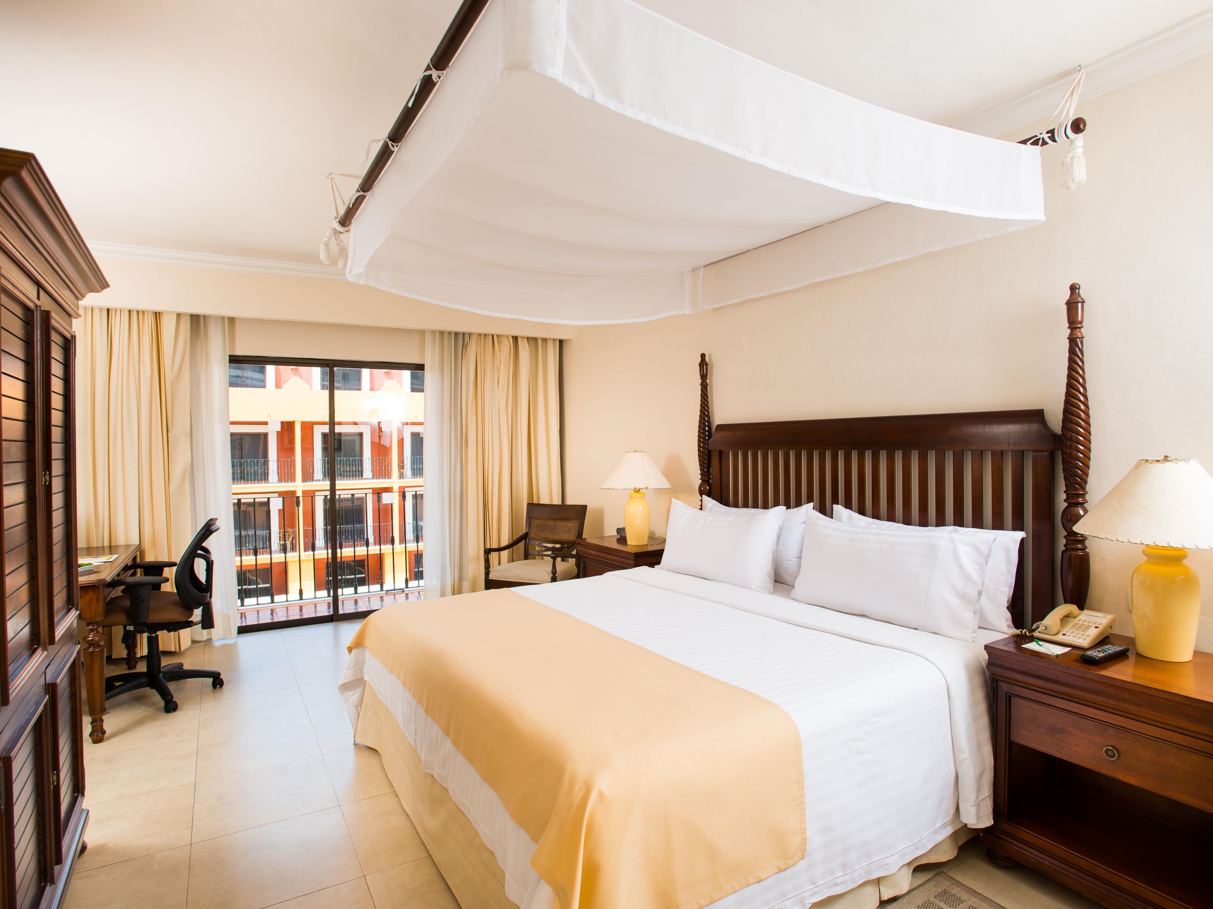 Hotel in Merida | Holiday Inn Merida Hotel