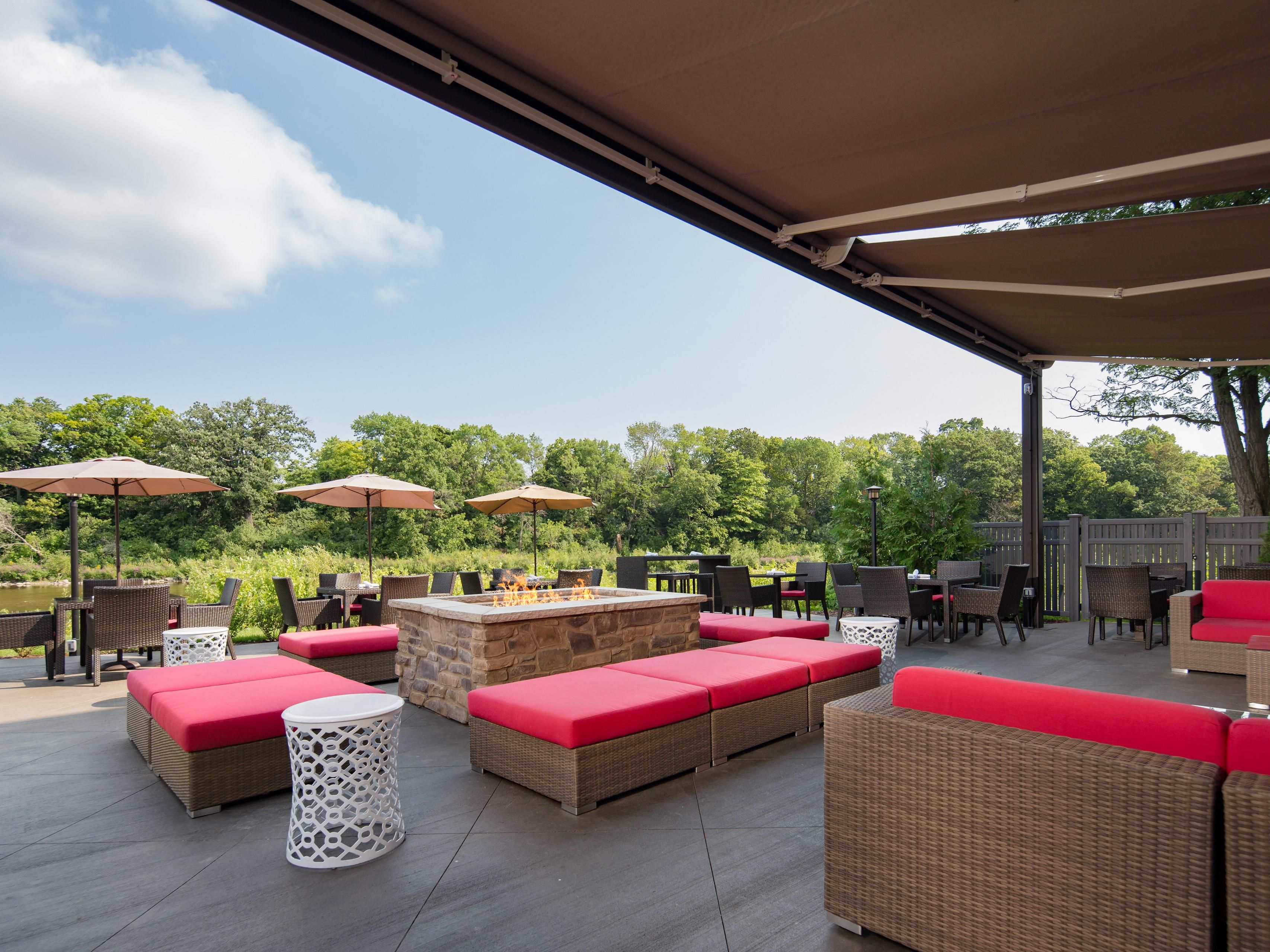 Hotel in Milwaukee | Holiday Inn® Milwaukee Riverfront