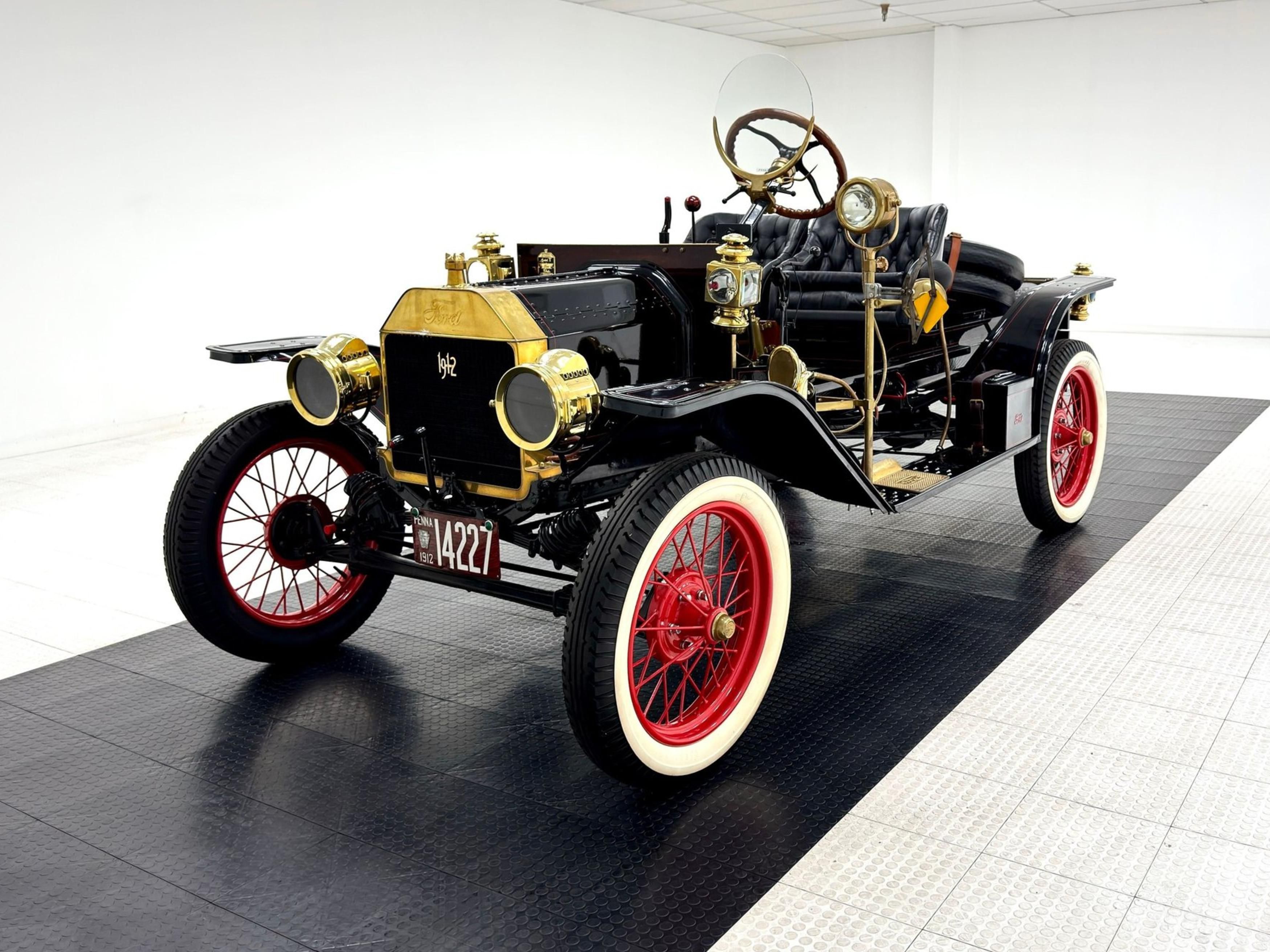 Hotel in Morgantown | Holiday Inn Morgantown - Reading Area Hotel