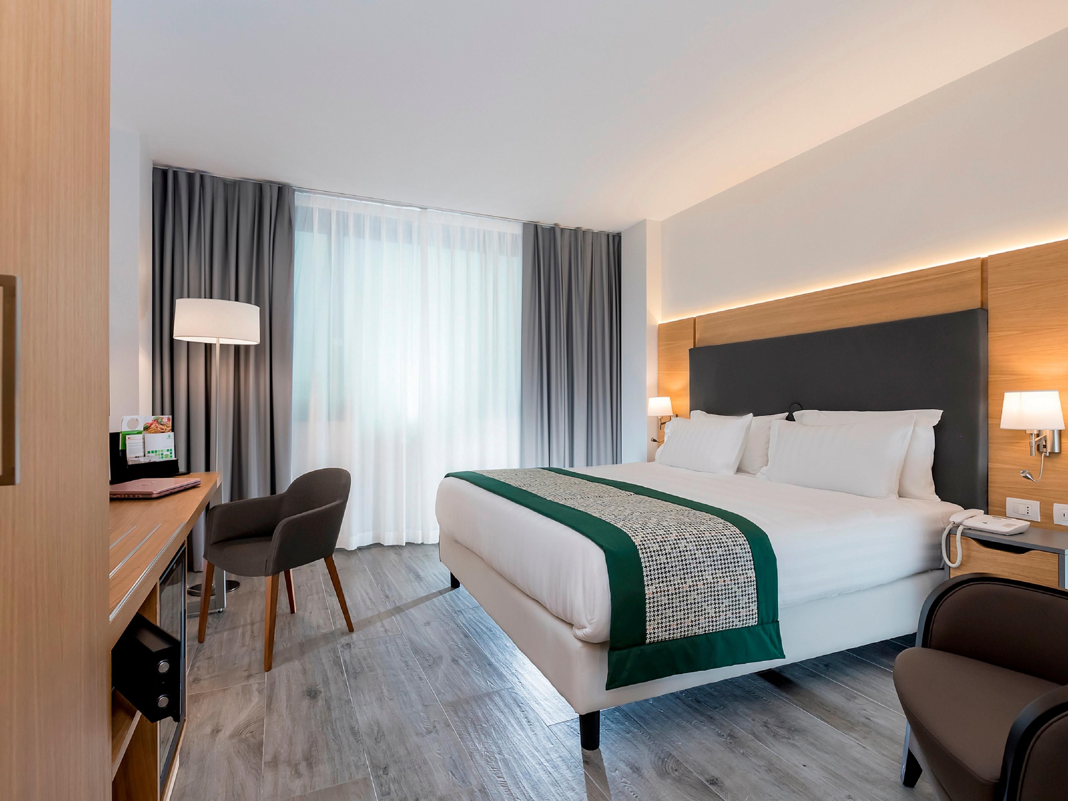 Hotel in Naples, | Holiday Inn Naples Hotel