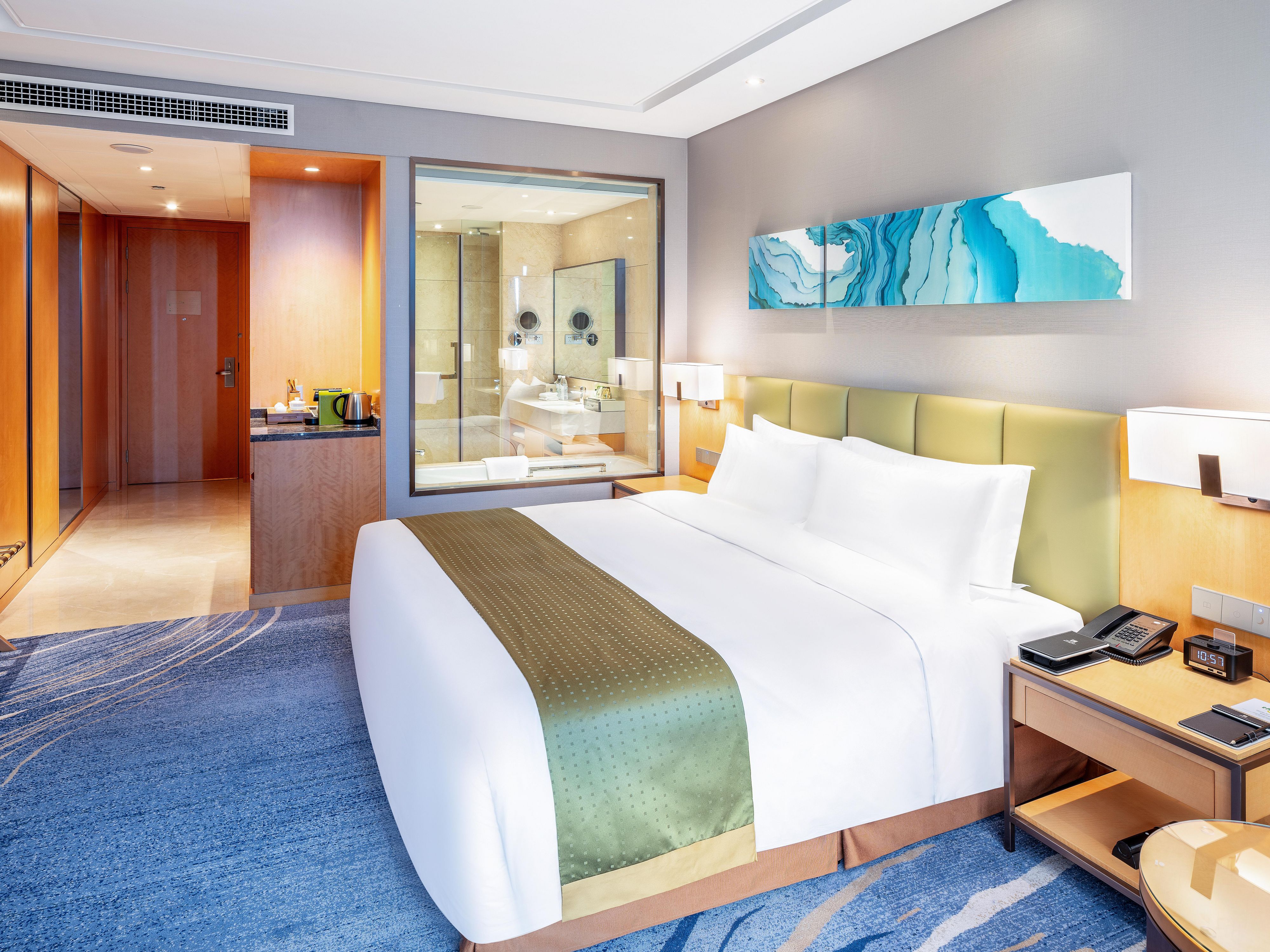 Hotel in Neijiang | Holiday Inn Neijiang Riverside Hotel