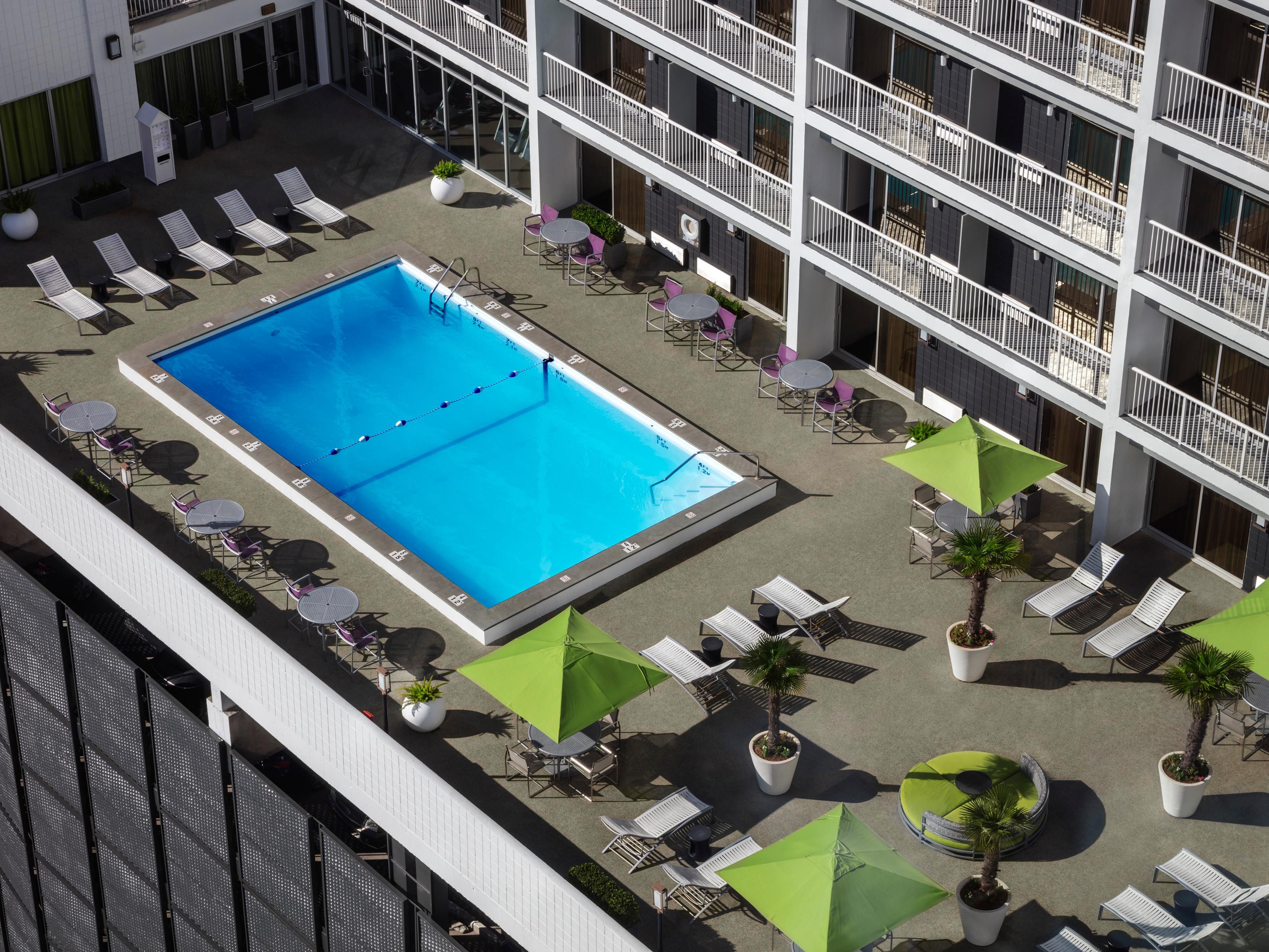 Holiday Inn New Orleans-Downtown Superdome - Free Internet & More