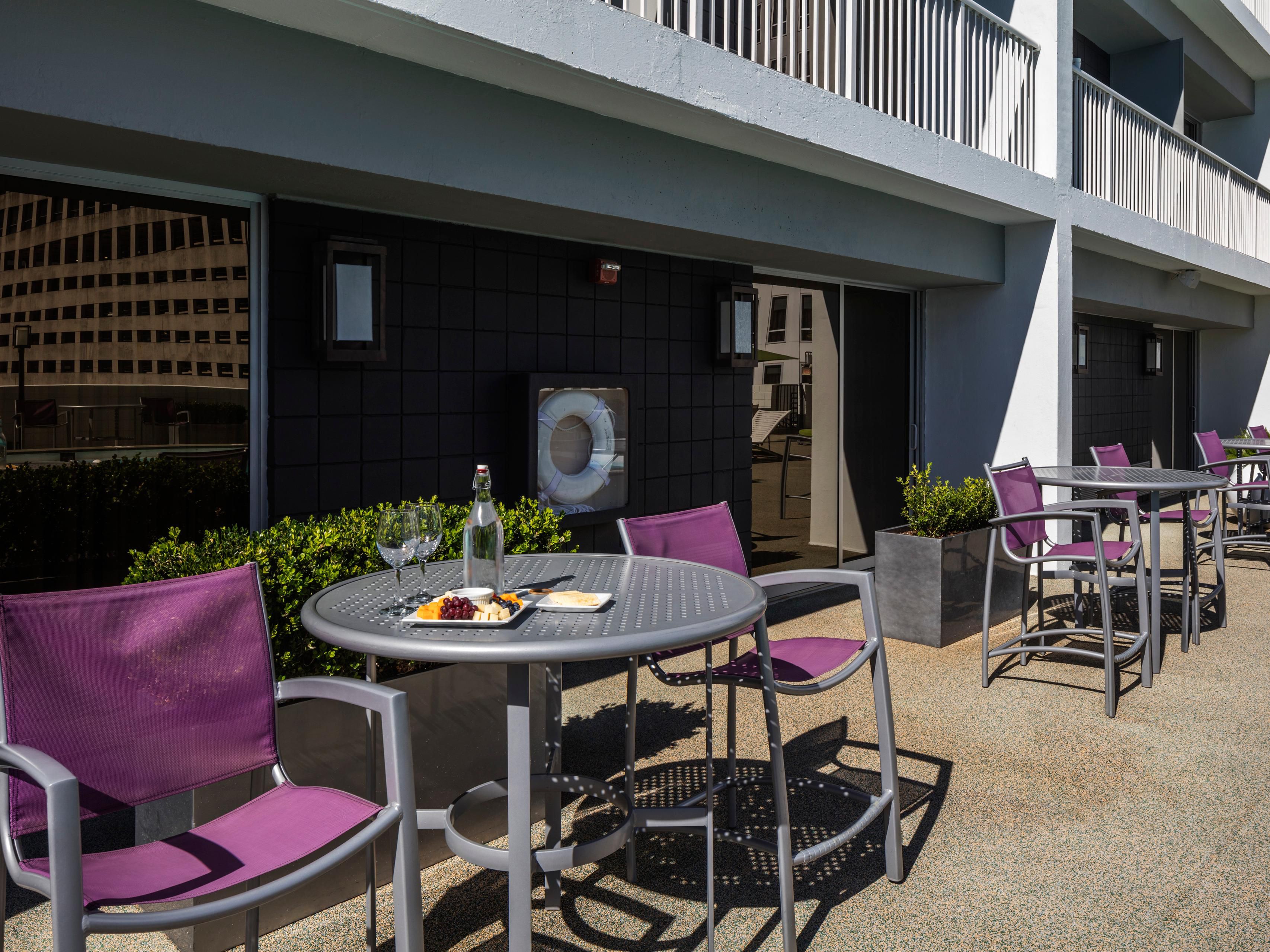 New Orleans Hotels | Holiday Inn New Orleans-Downtown Superdome