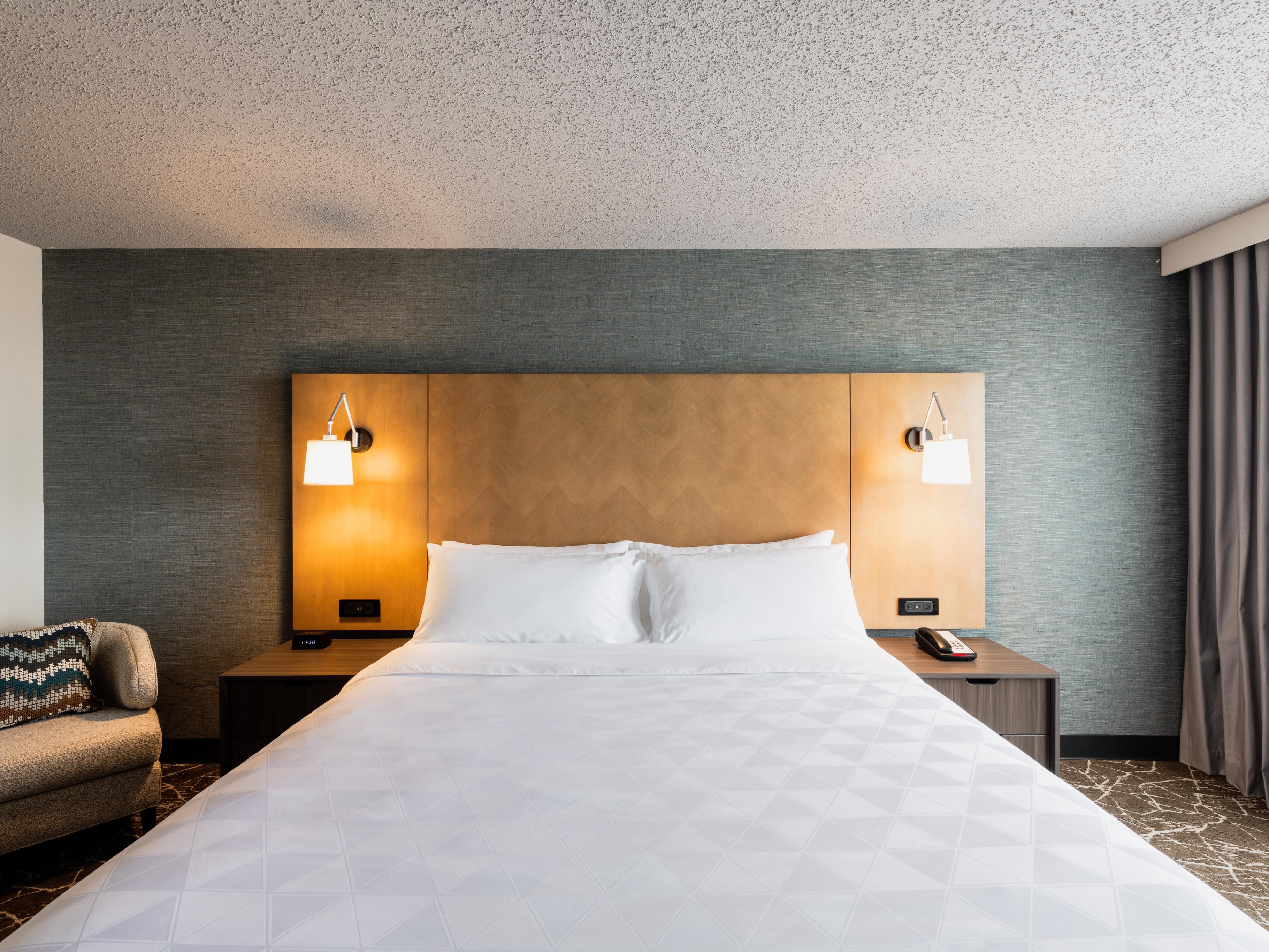Hotel in Newark | Holiday Inn Newark International Airport Hotel