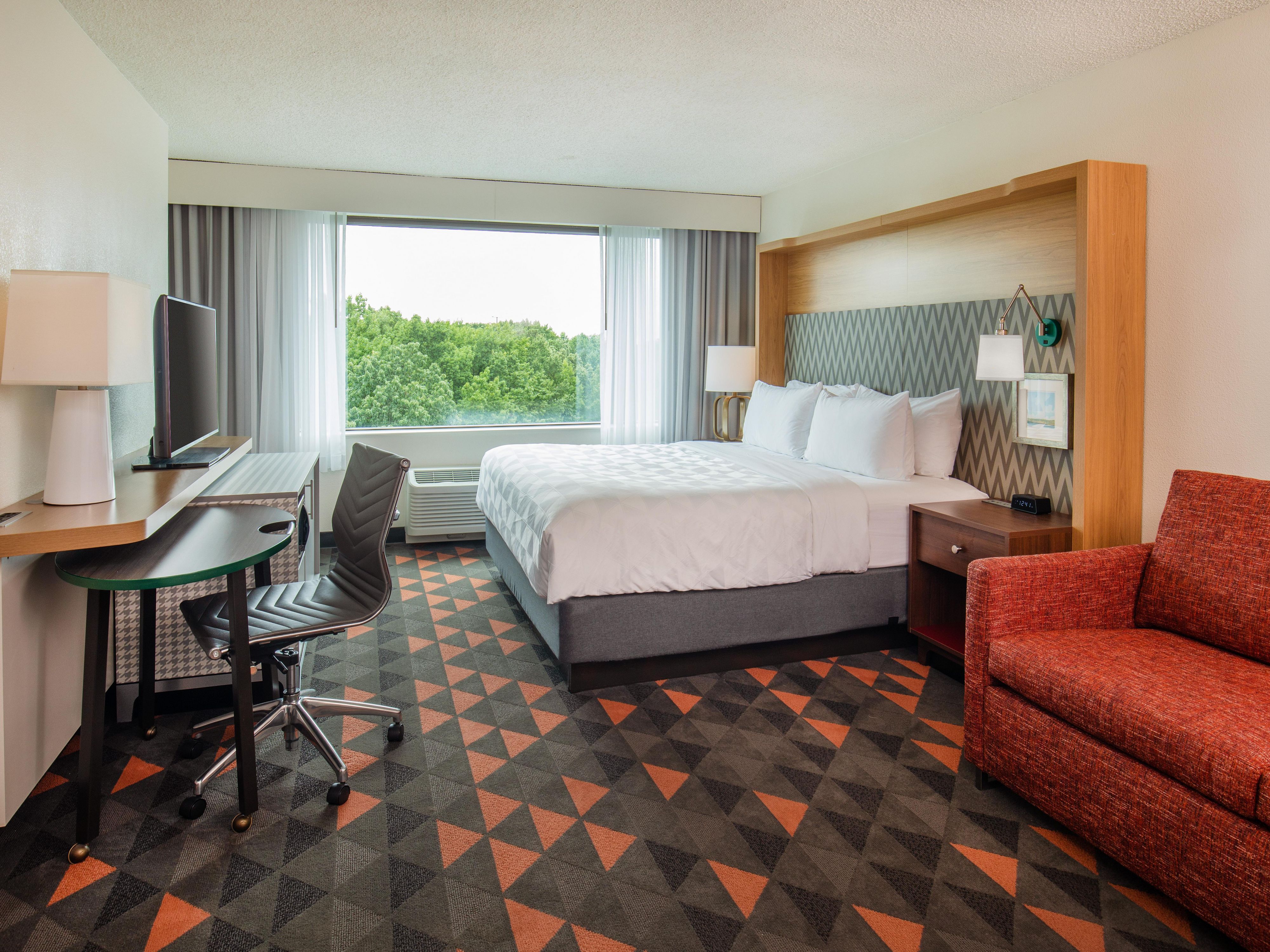 Hotels in Newport News, VA | Holiday Inn Newport News - Hampton