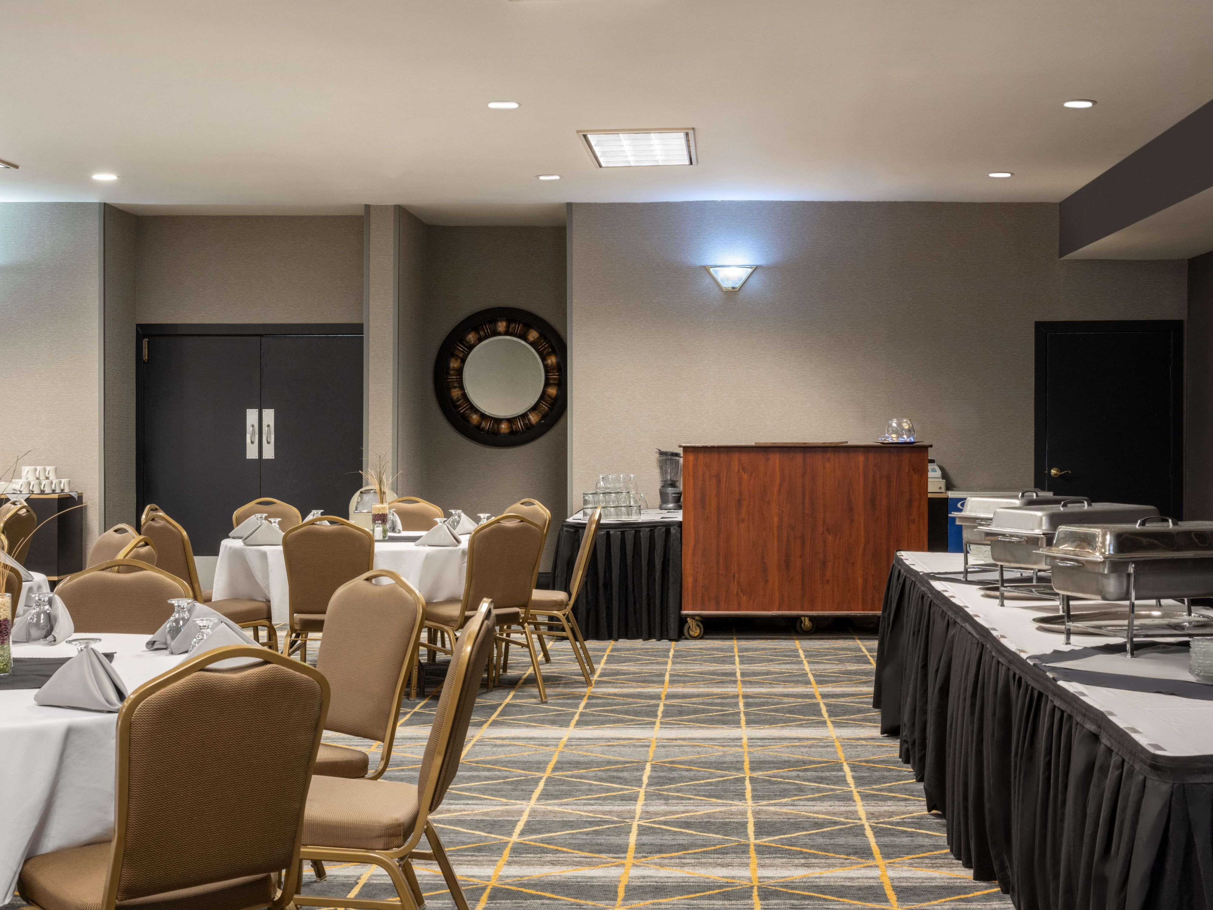 Salas de reuniones en Ontario | Holiday Inn Ontario – Grupos, salas de ...