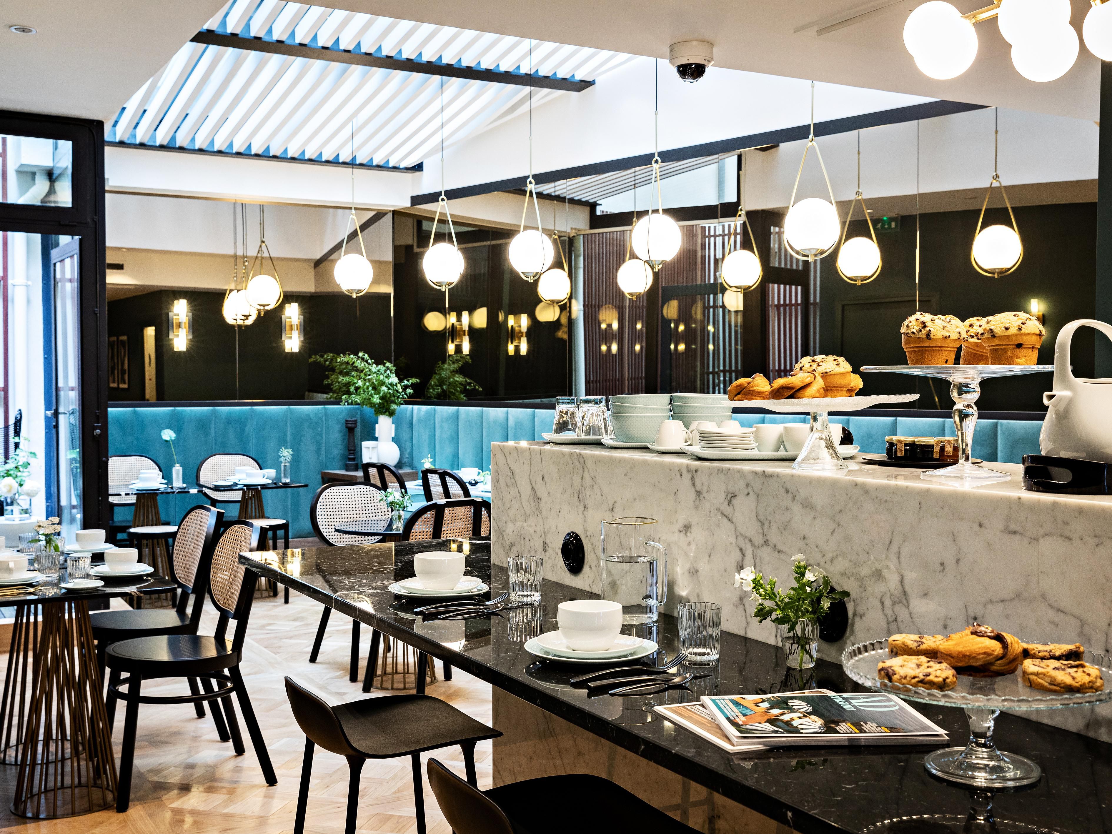 8th Arrondissement Downtown Paris Hotel | Holiday Inn Paris - Elysees