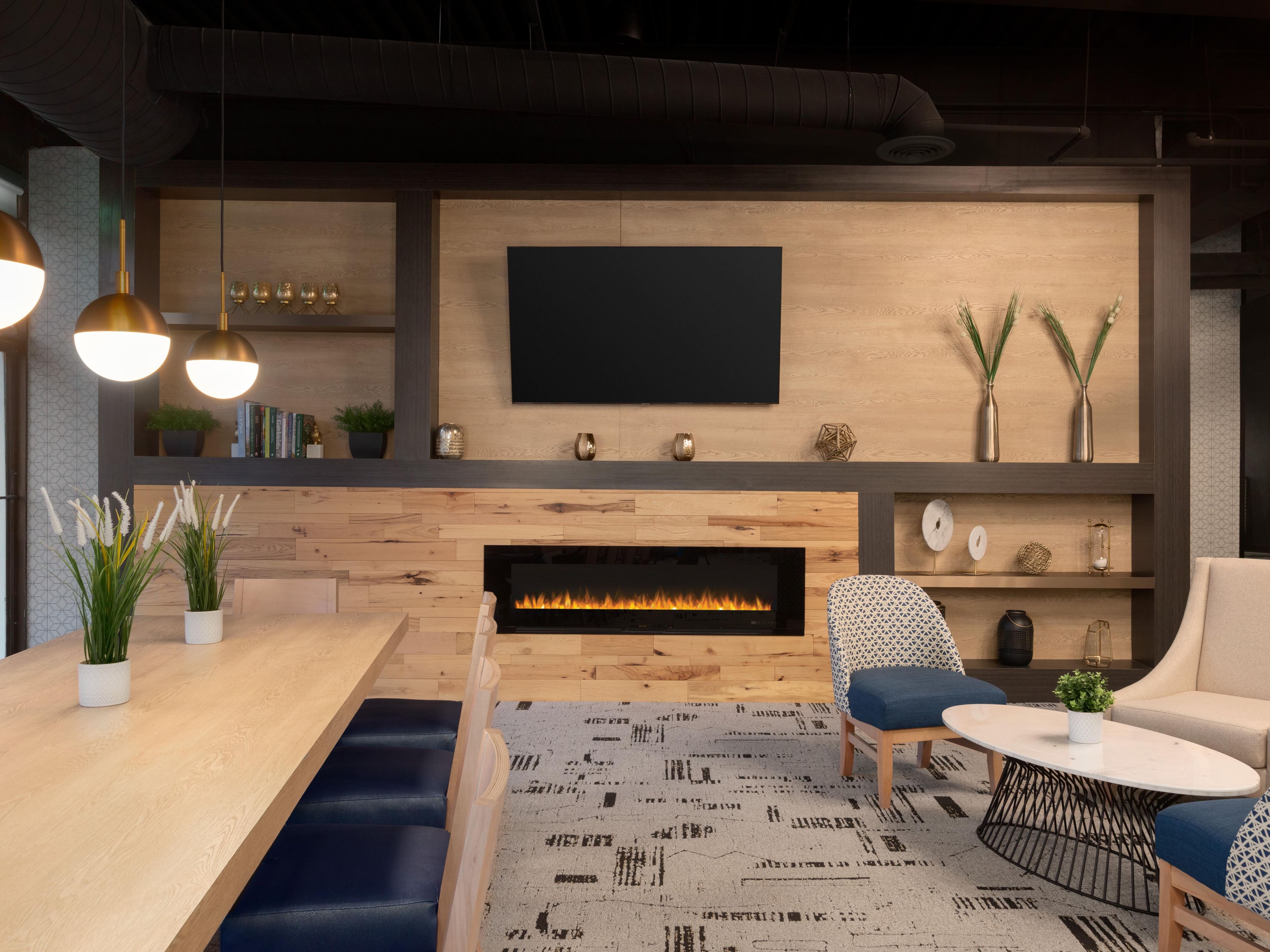 Hotels Near Philadelphia Airport | Holiday Inn Philadelphia Arpt ...