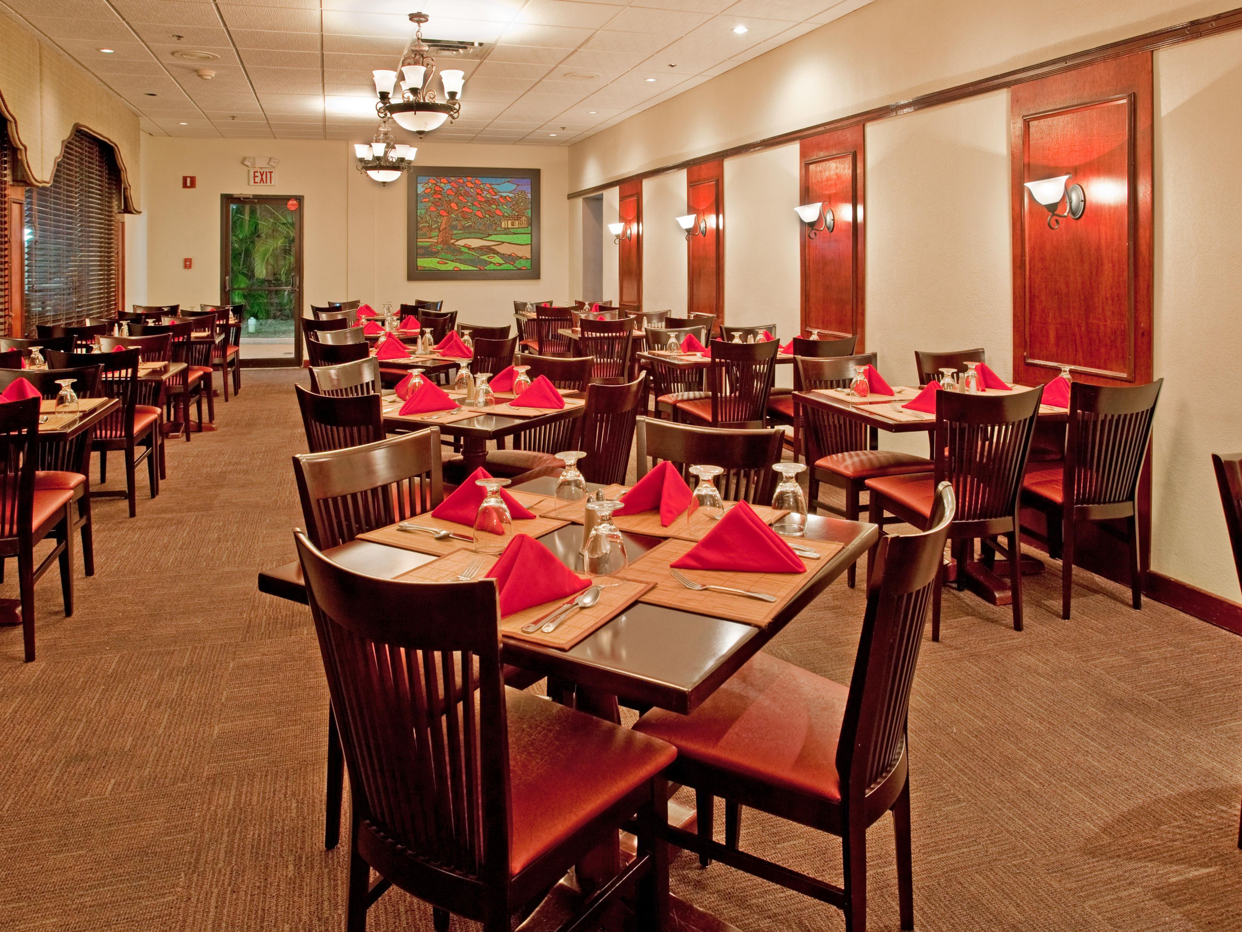 Hotel in Ponce | Holiday Inn Ponce & Tropical Casino Hotel