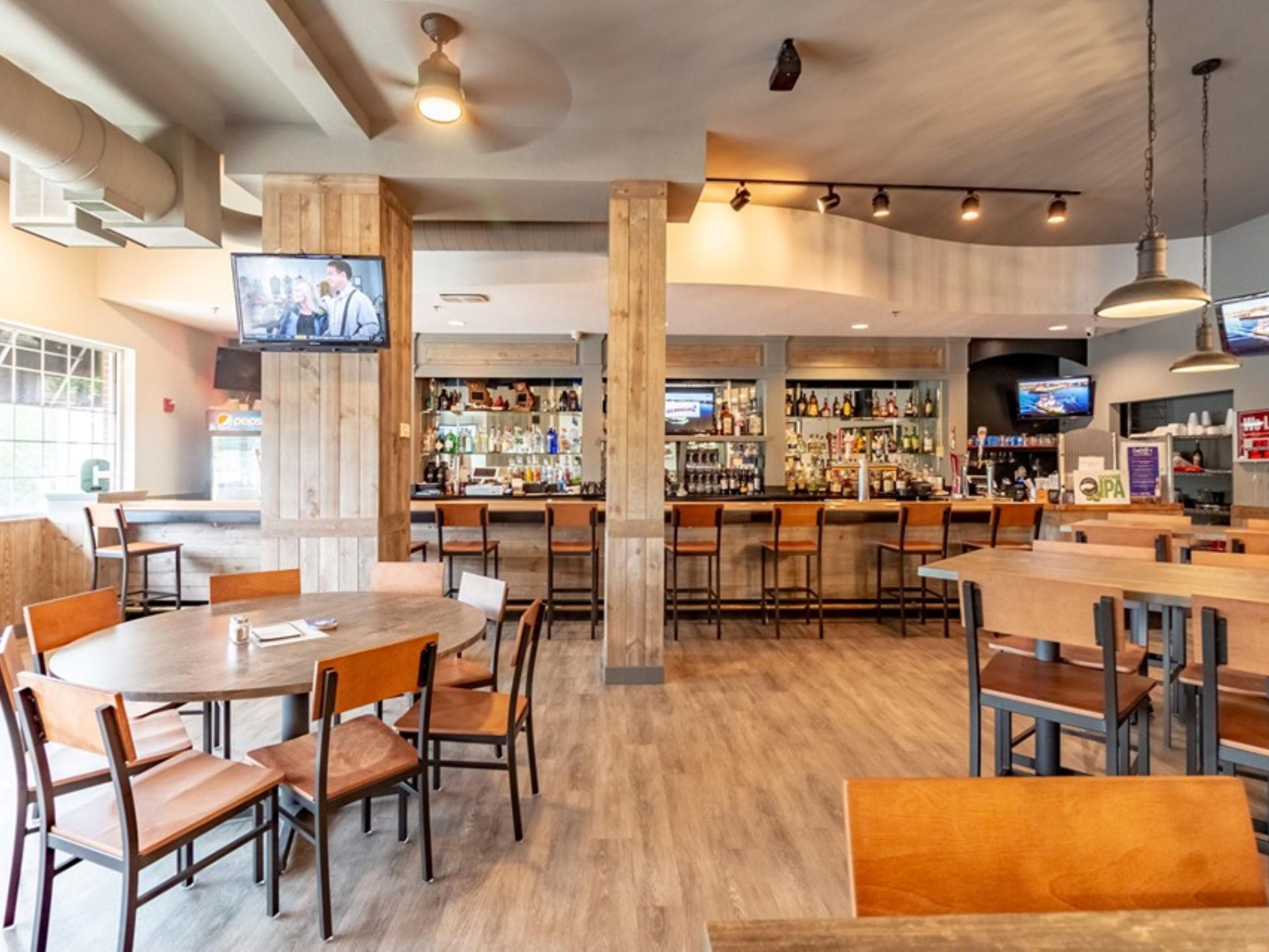 Hotel in Poplar Bluff | Holiday Inn Poplar Bluff Hotel