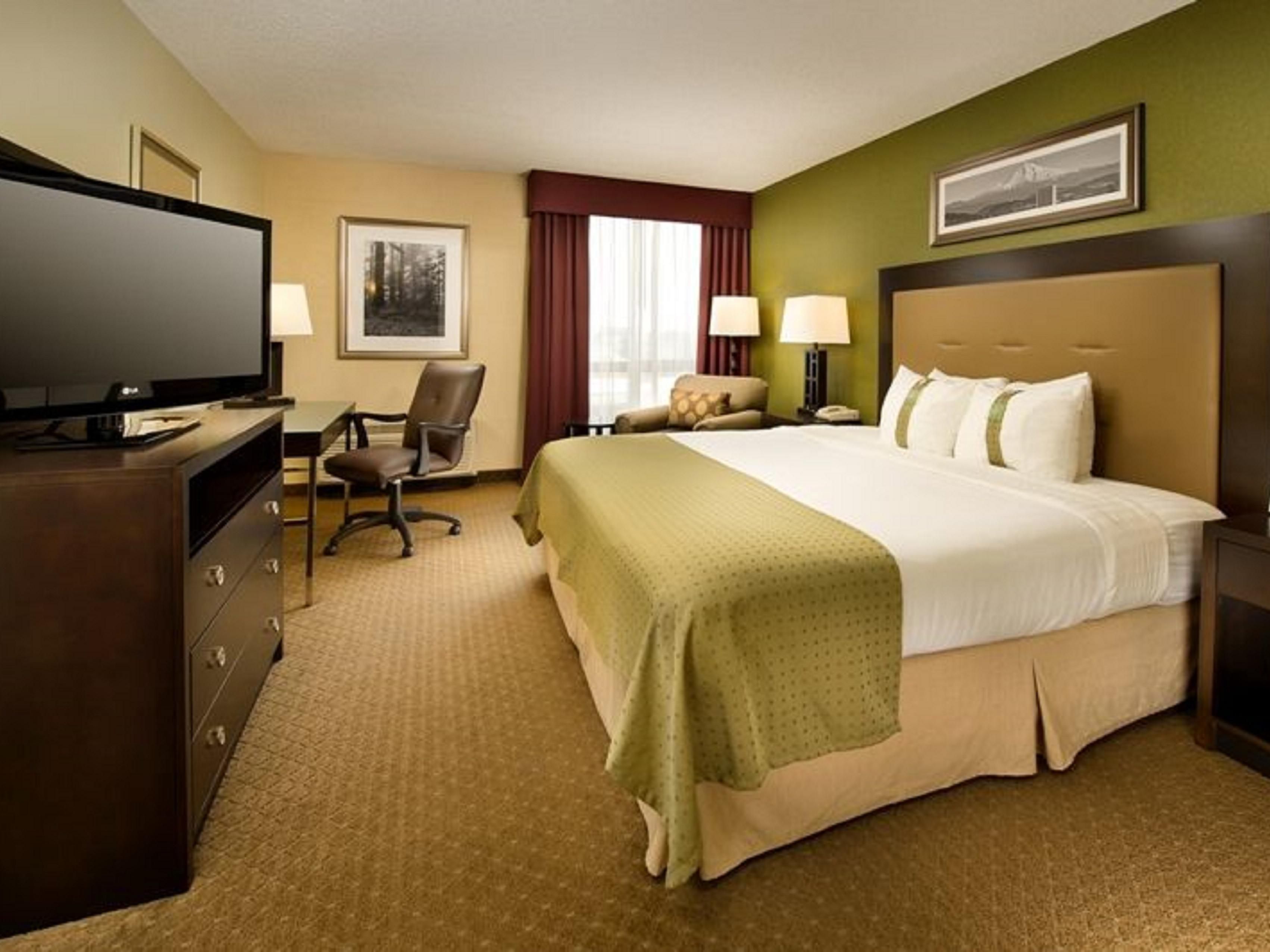 Hotels Near Portland Airport | Holiday inn Portland-Airport