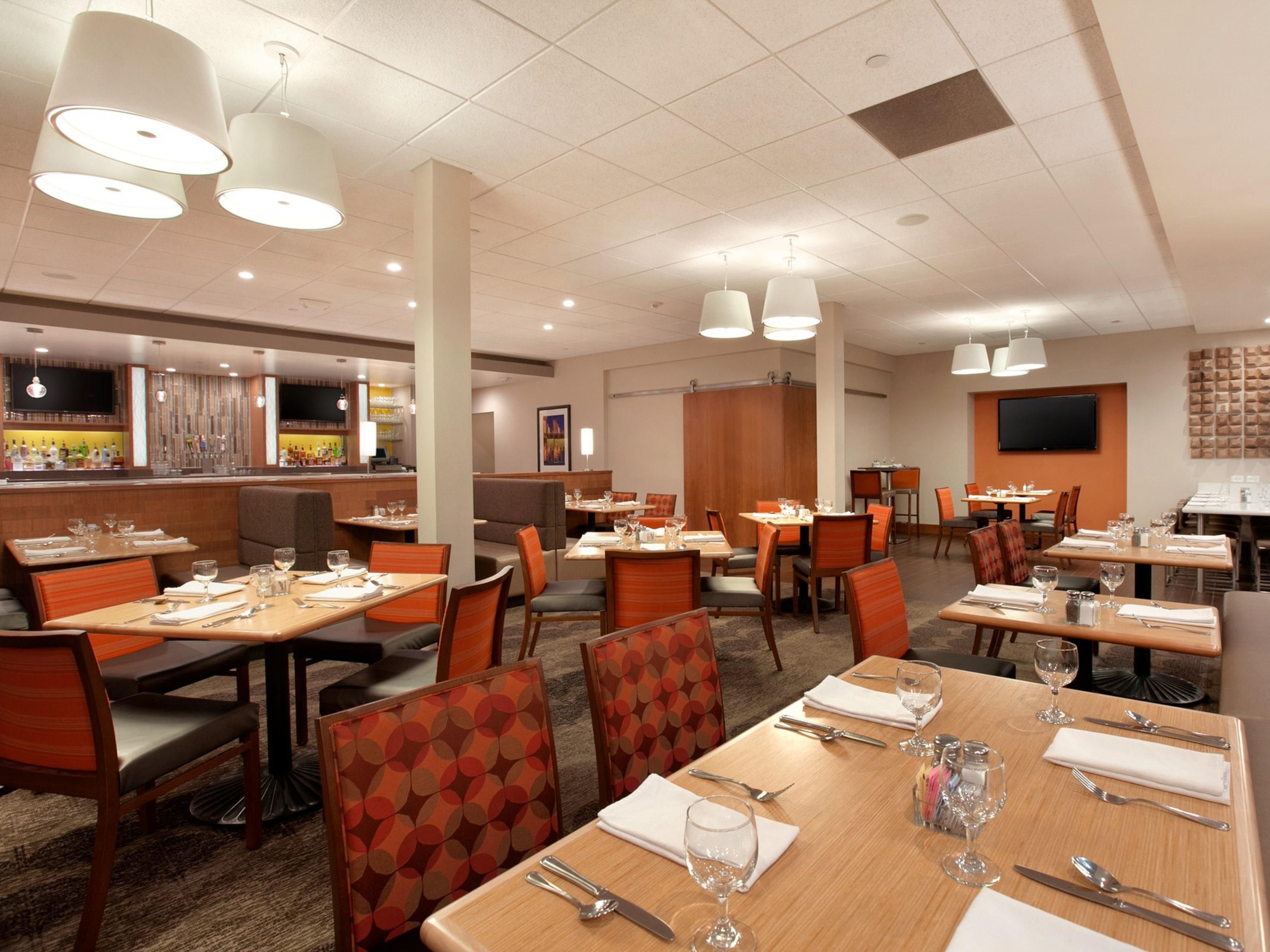 Portland Airport Hotels, Pet-Friendly Oregon Hotels | Holiday Inn ...