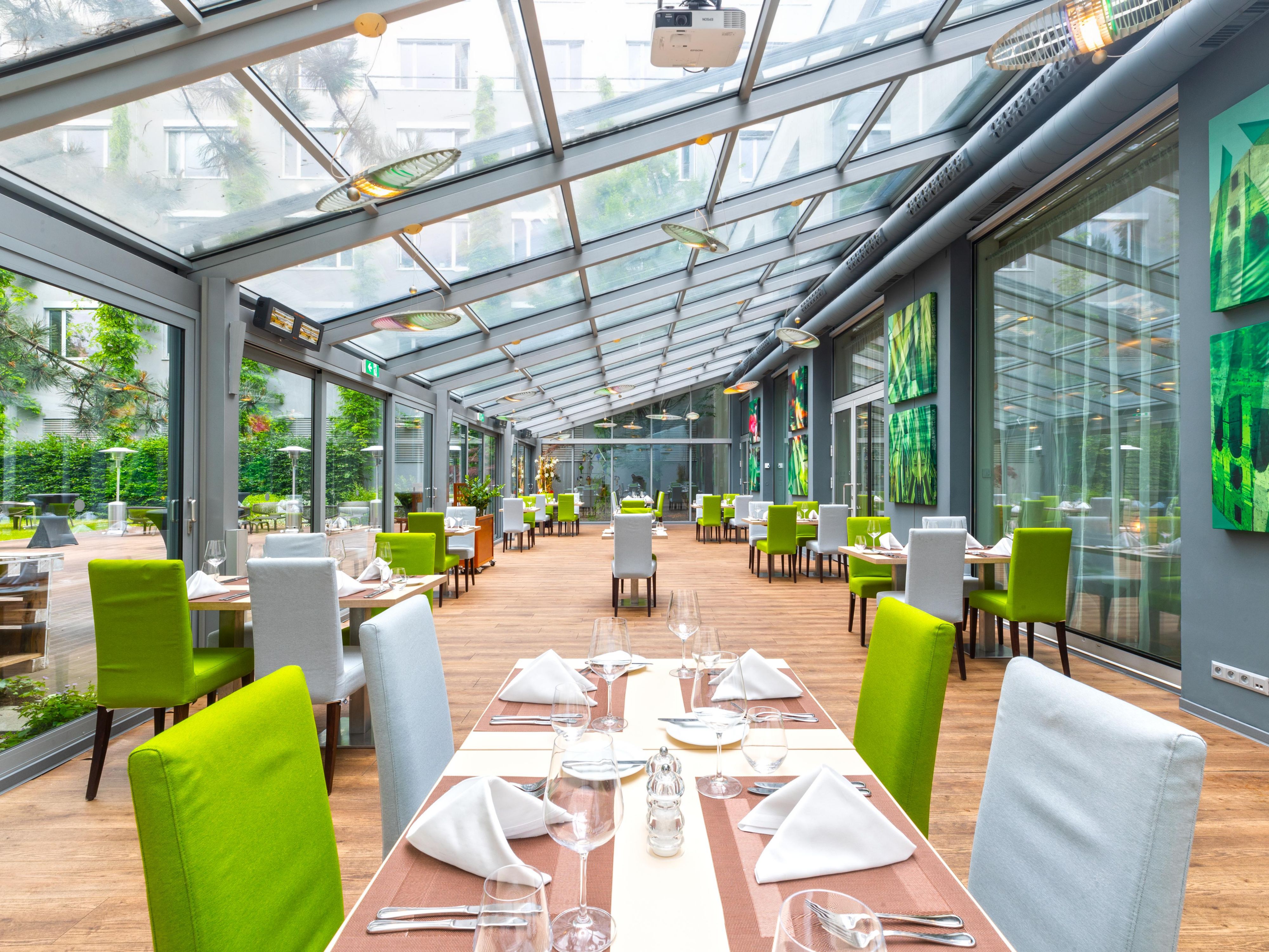 Business Hotel: Holiday Inn Prague Congress Centre