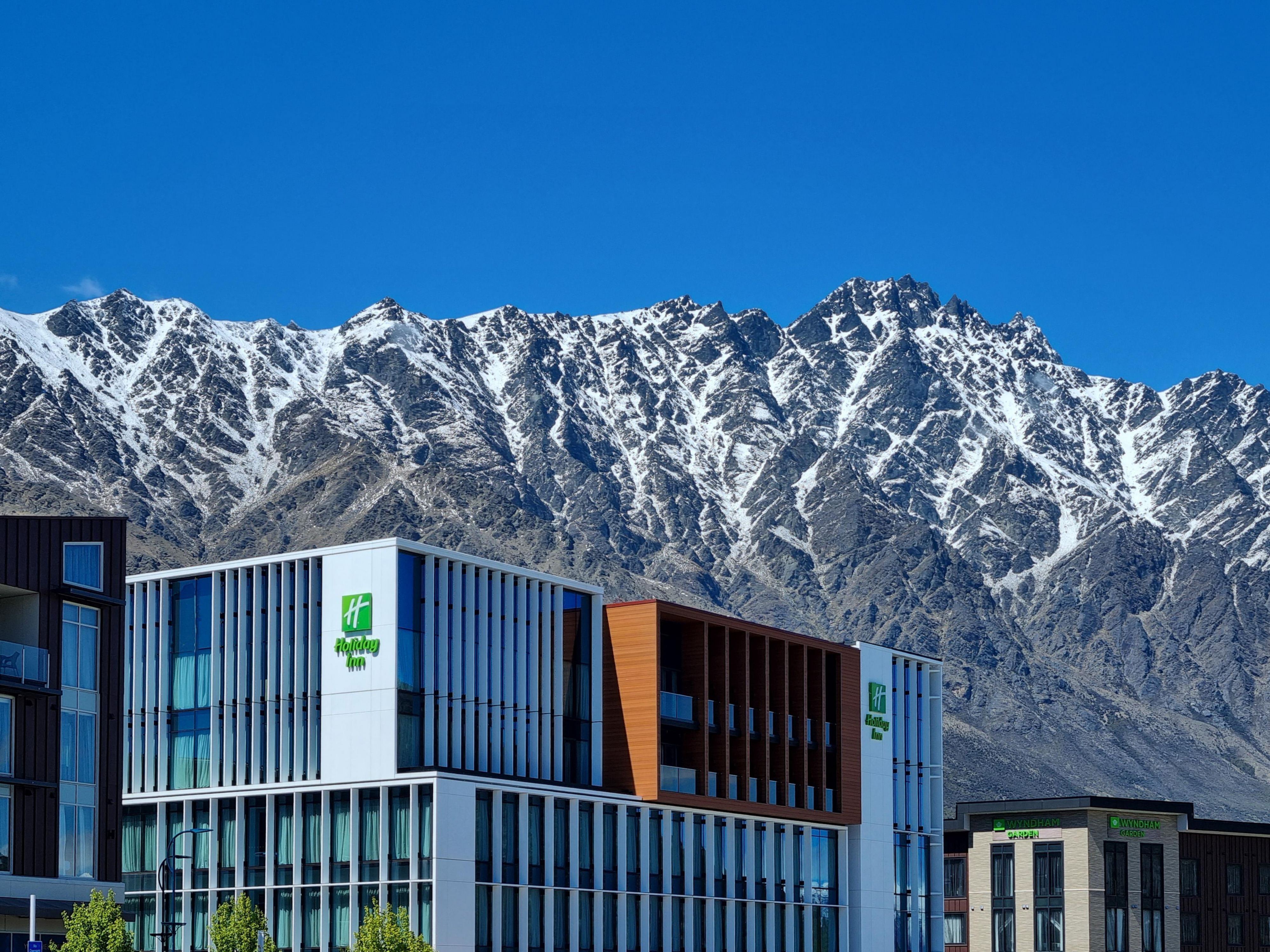 Holiday Inn Queenstown Remarkables Park Hotel by IHG