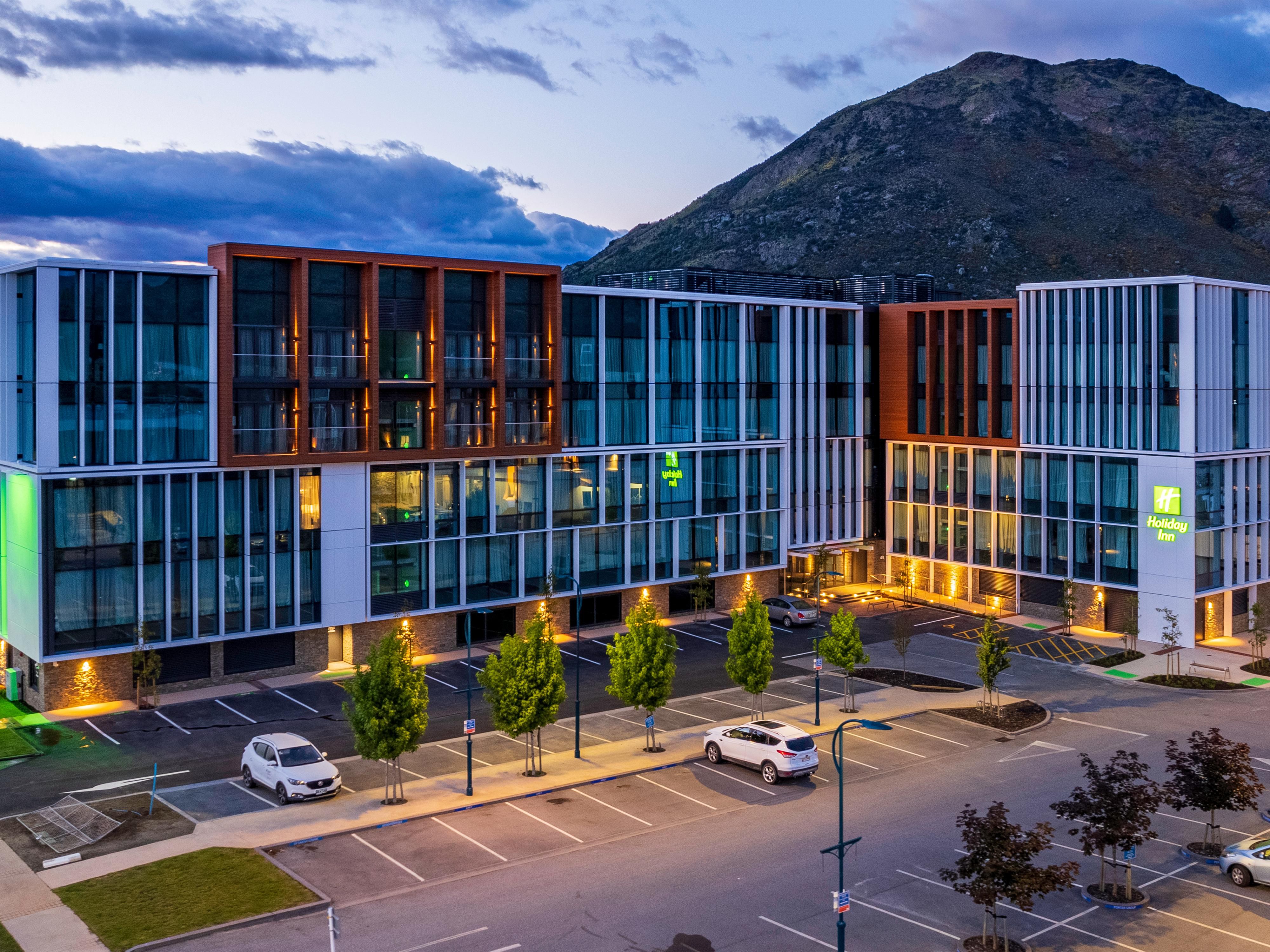 Hotel in Queenstown | Holiday Inn Queenstown Remarkables Park Hotel