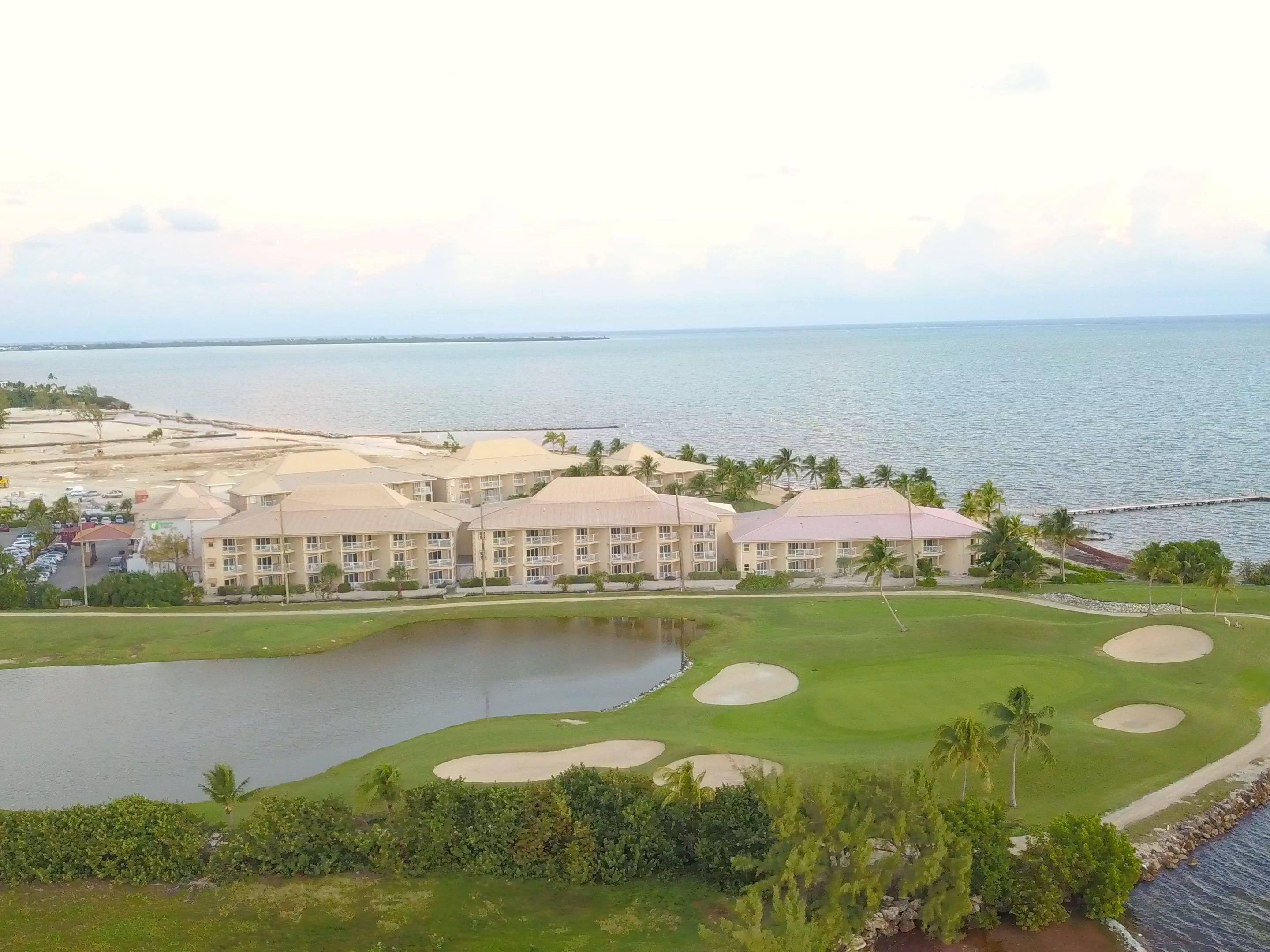 Family Resort in Grand Cayman | Holiday Inn Resort Grand Cayman Hotel ...