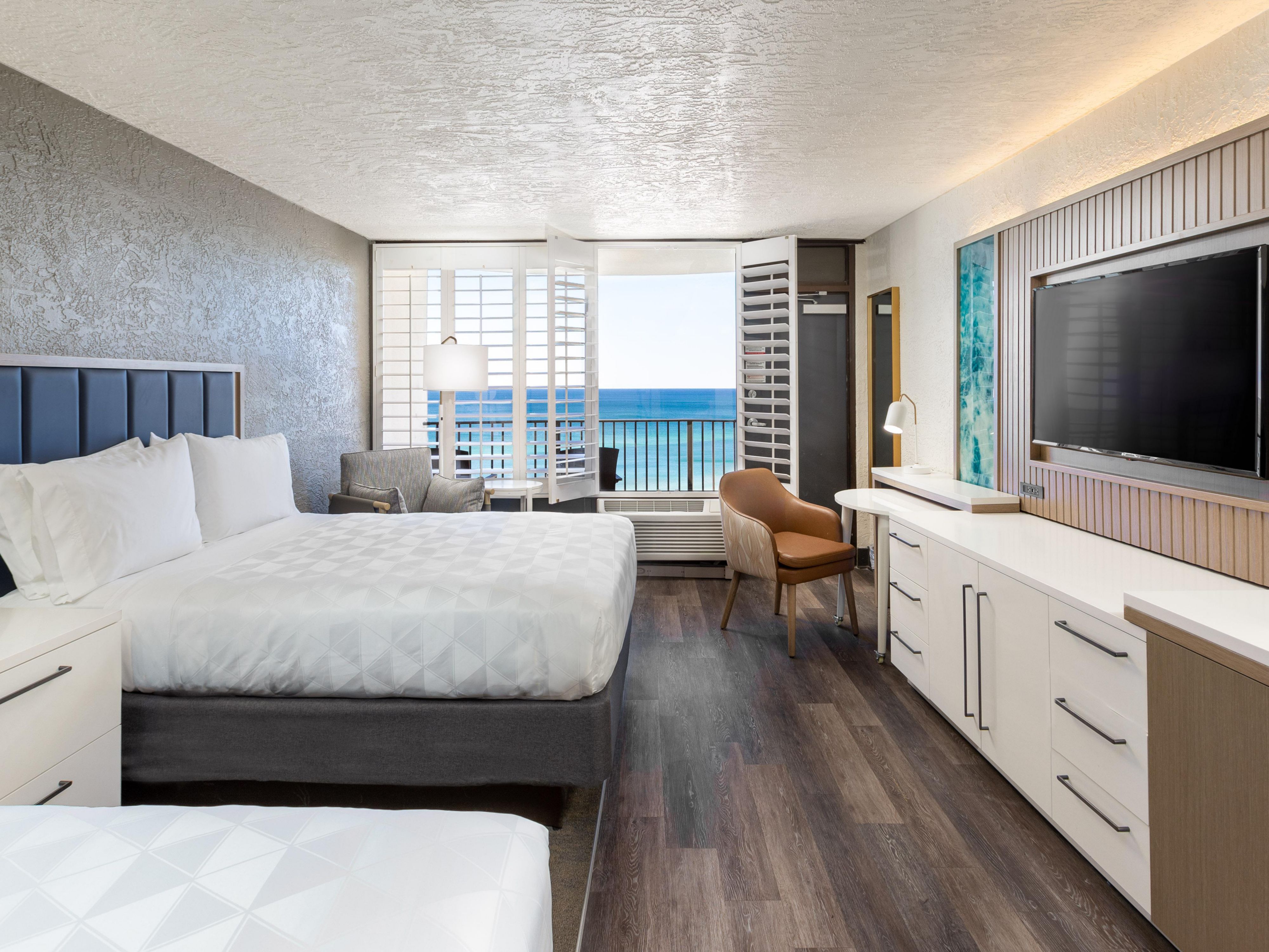 Holiday Inn Resort Panama City Beach - Room Pictures & Amenities