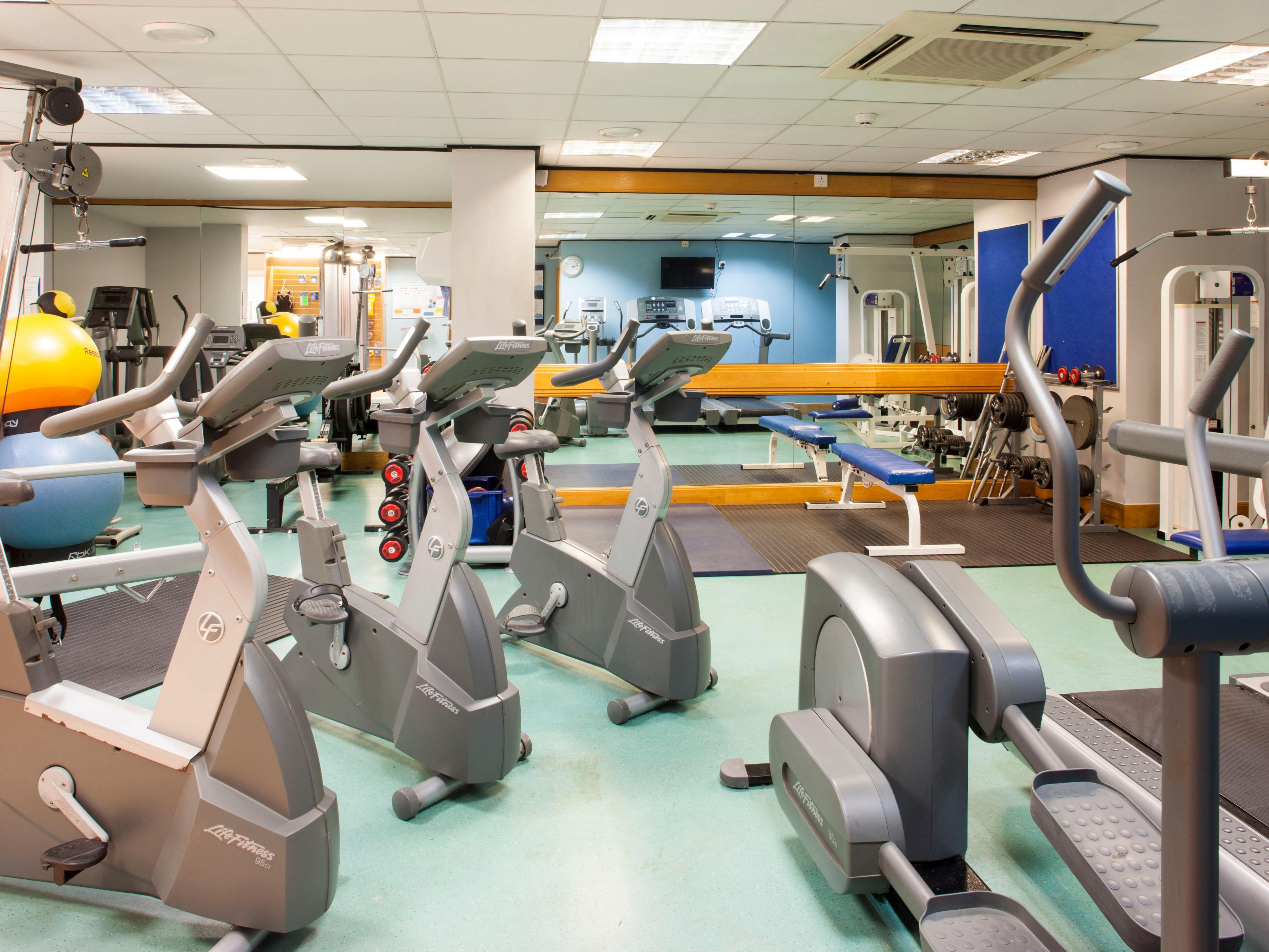 Hotels Near Airport: Holiday Inn Rochester - Chatham