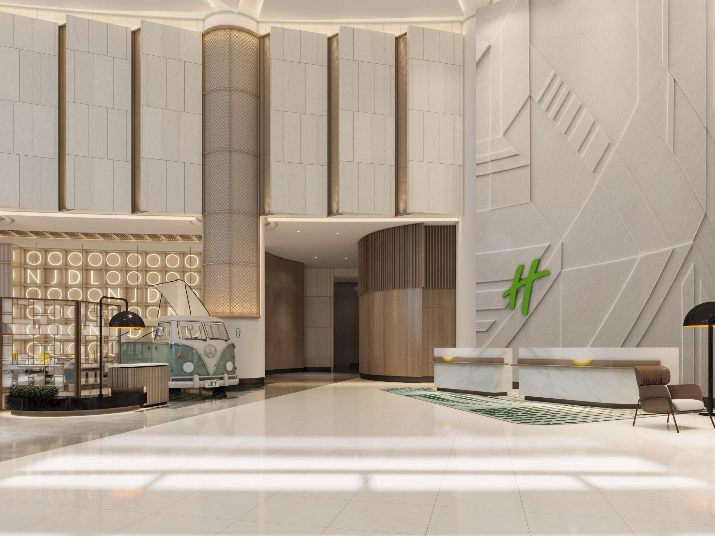 Holiday Inn Shanghai Nanjing Road Hotel by IHG