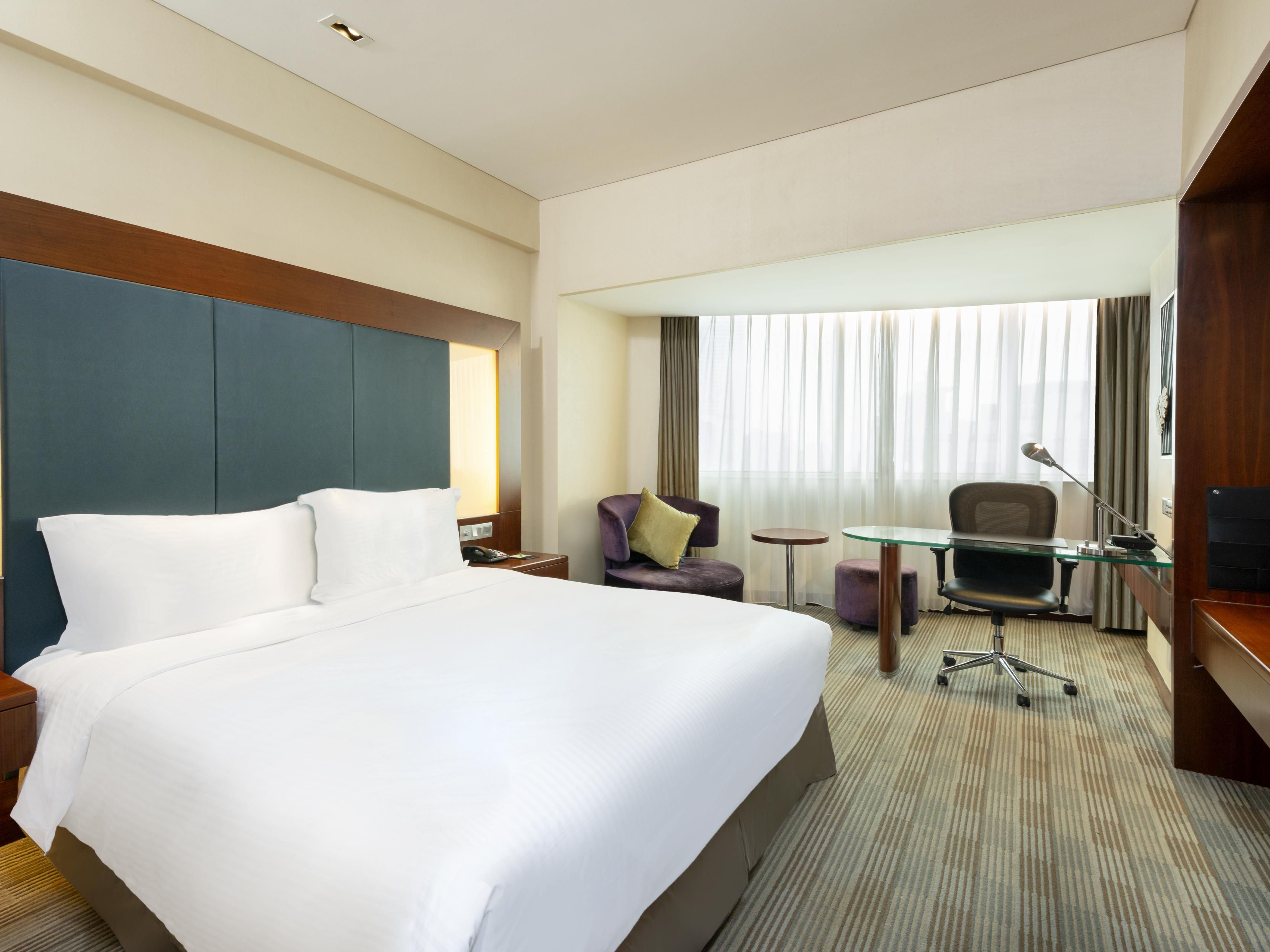 Lujiazui Hotels | Holiday Inn Shanghai Pudong