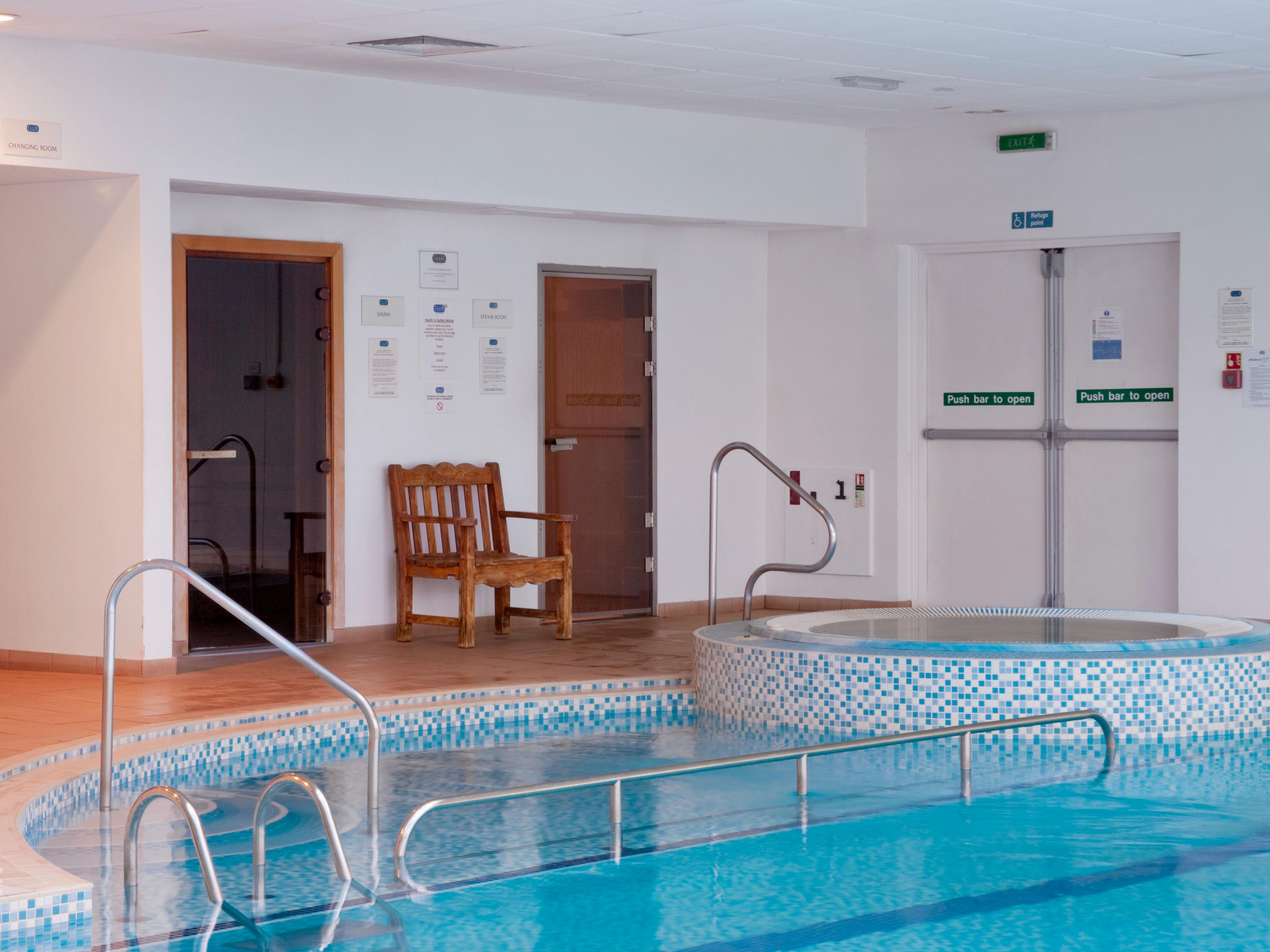 Holiday Inn London - Shepperton - Free Internet & More