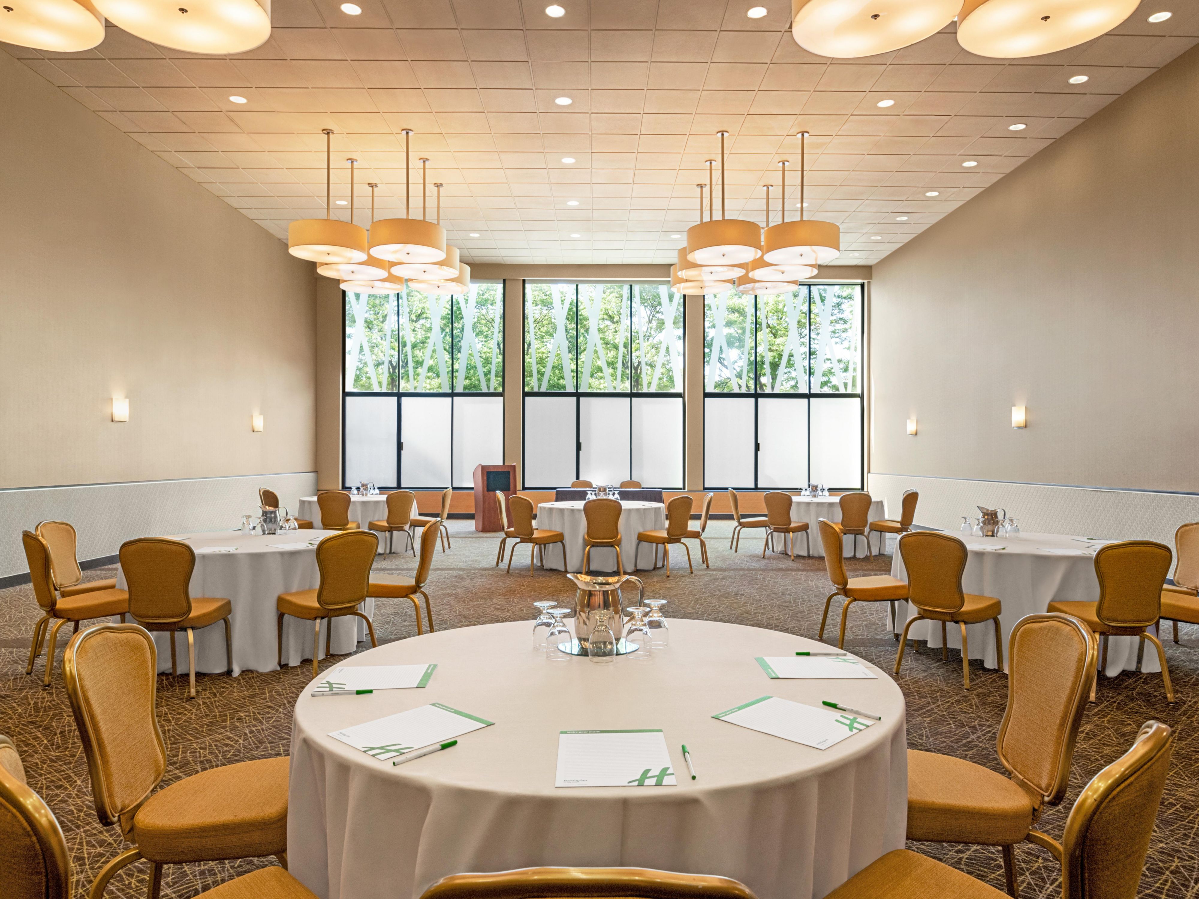 Hotels Near Downtown Boston | Holiday Inn® Boston Bunker Hill Area