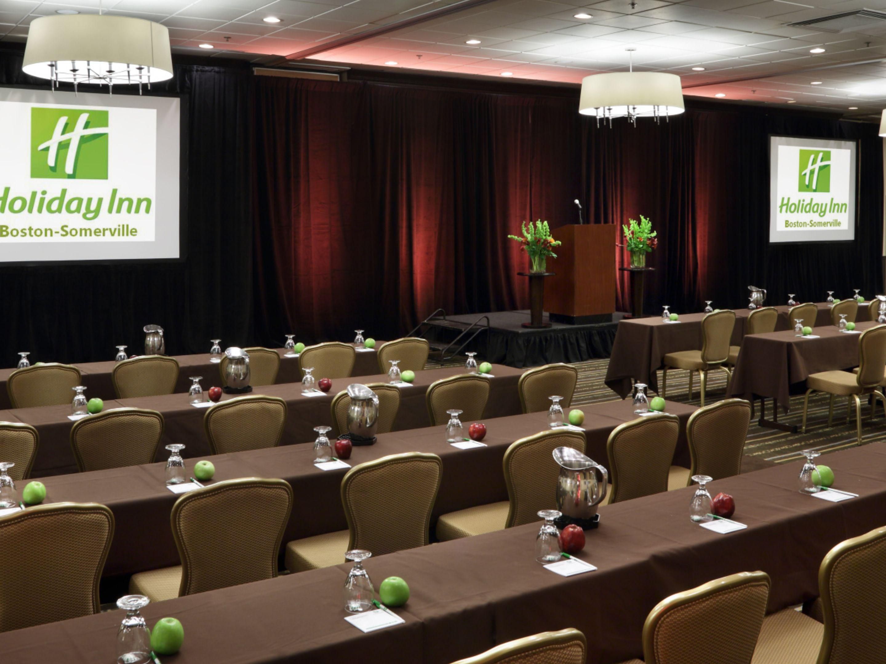 Hotel in Somerville MA | Holiday Inn Boston Bunker Hill Area