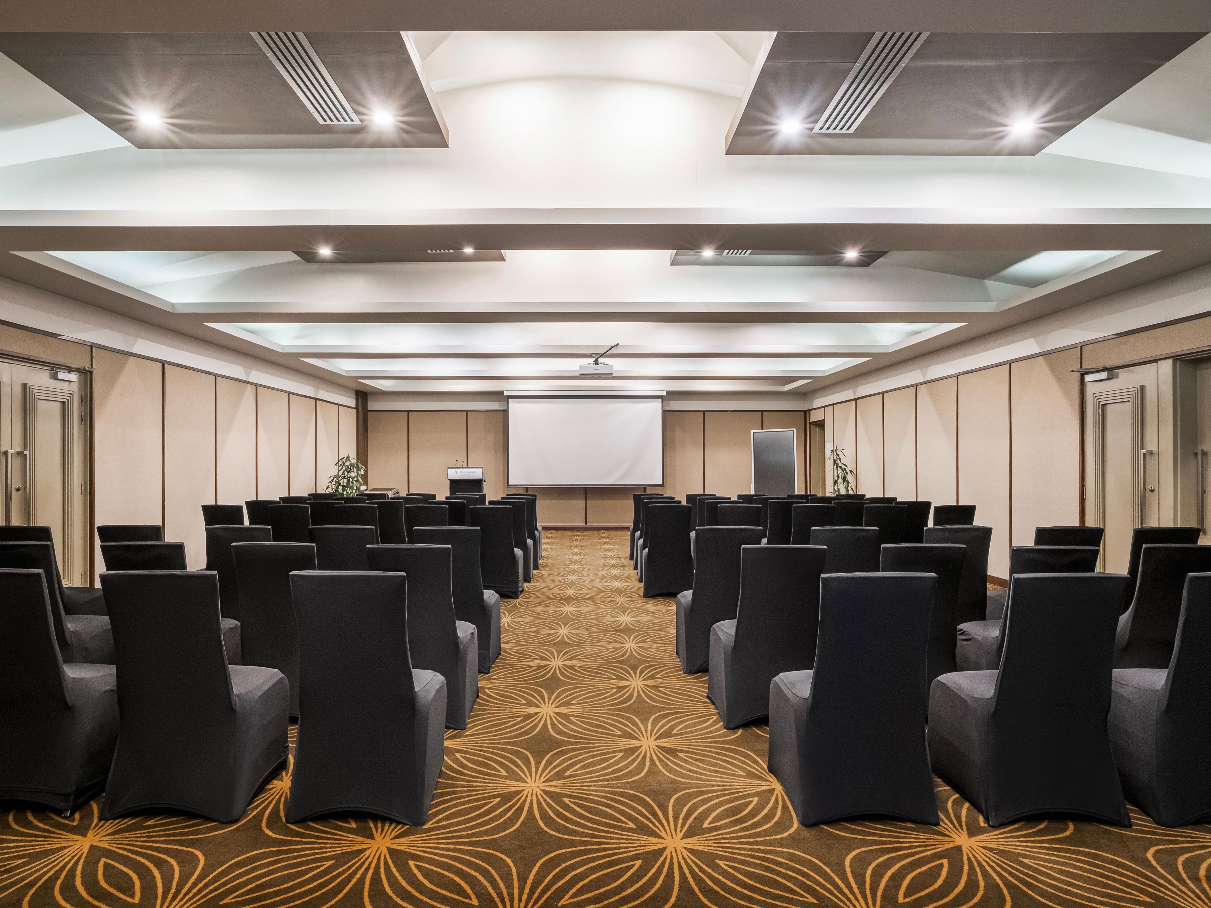 Hotel in Suva | Holiday Inn Suva Hotel