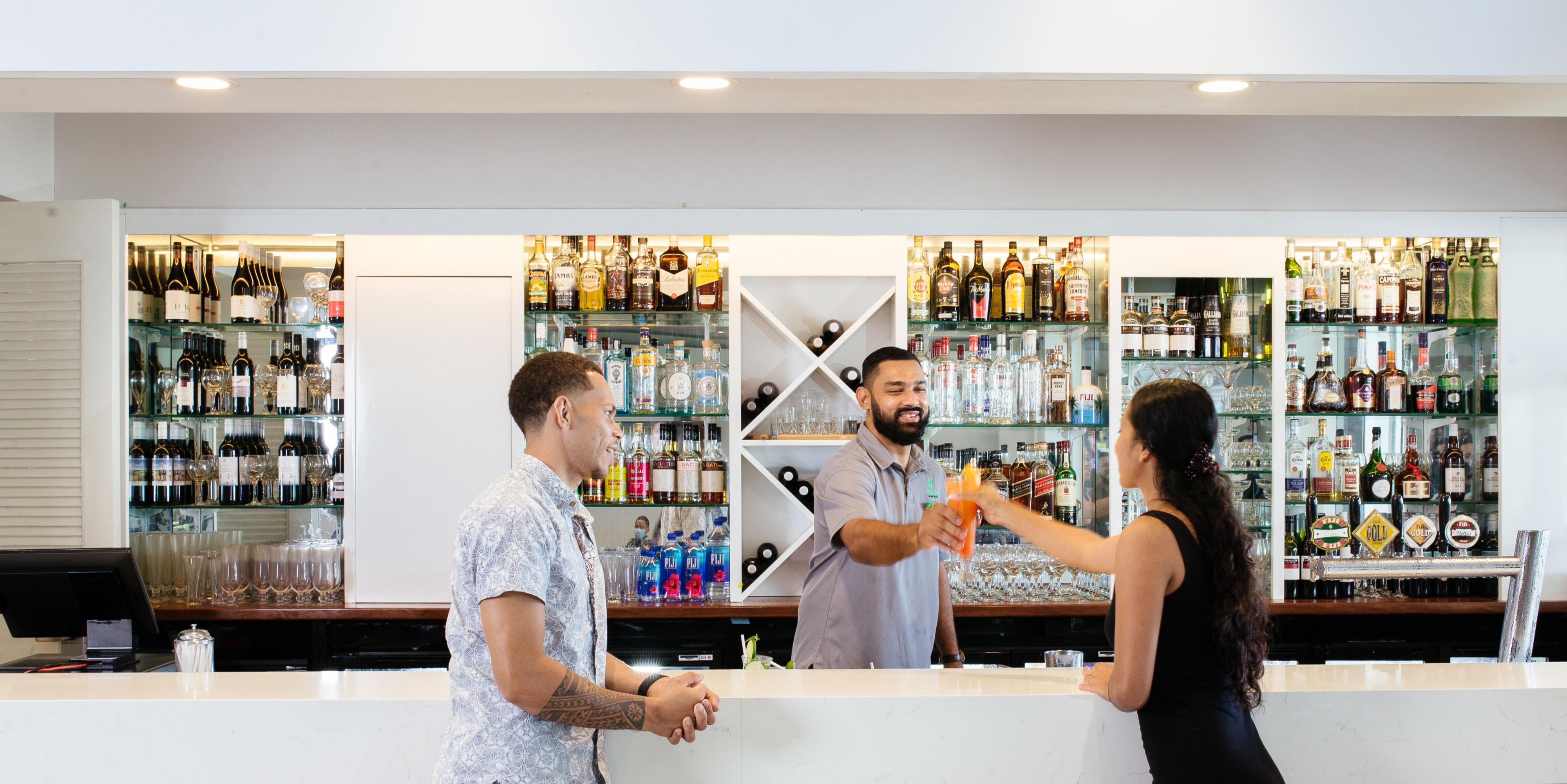 Holiday Inn Suva - Free Internet & More