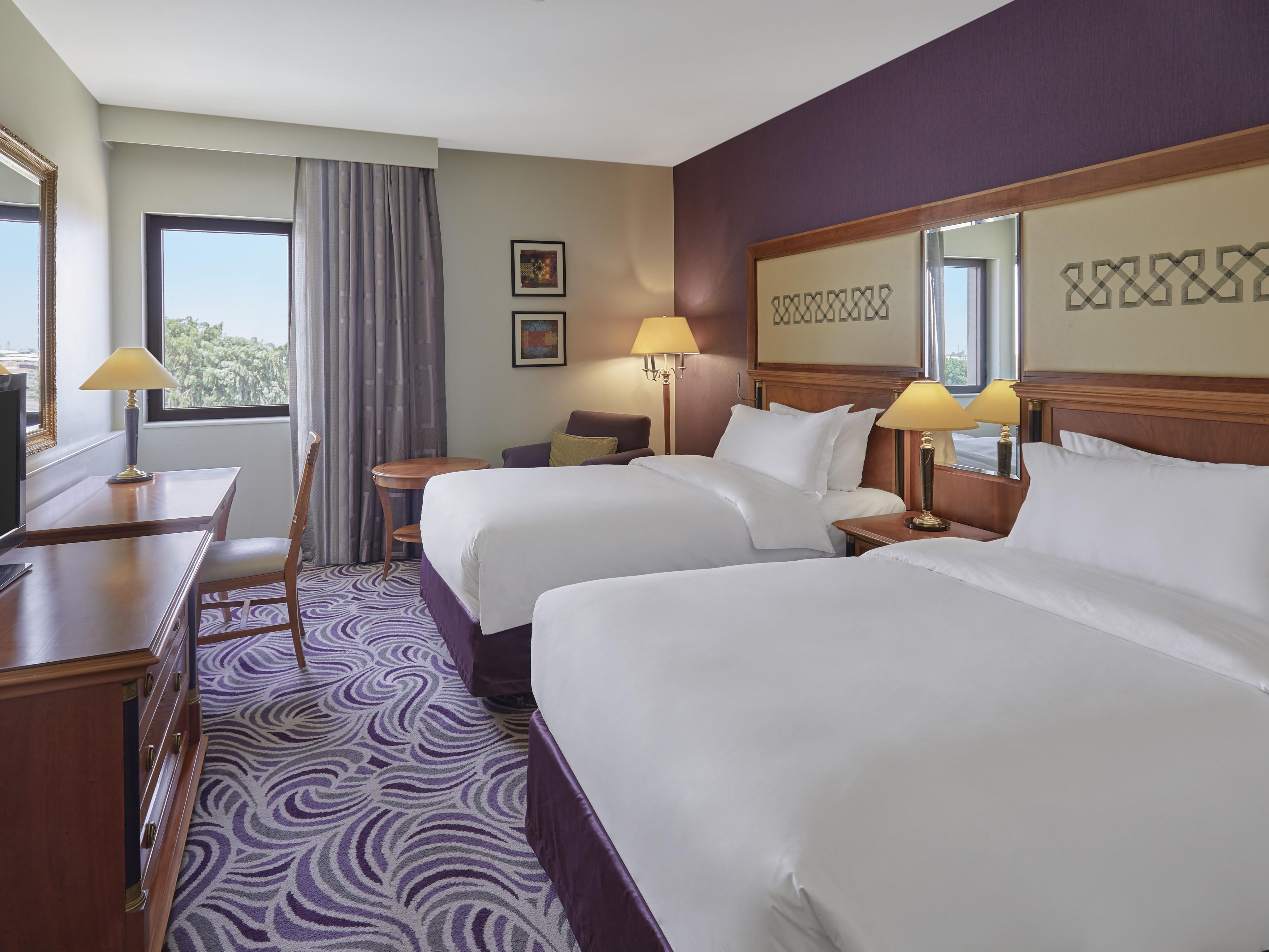 Tabuk Hotel Rooms | Holiday Inn Tabuk Pictures & Amenities