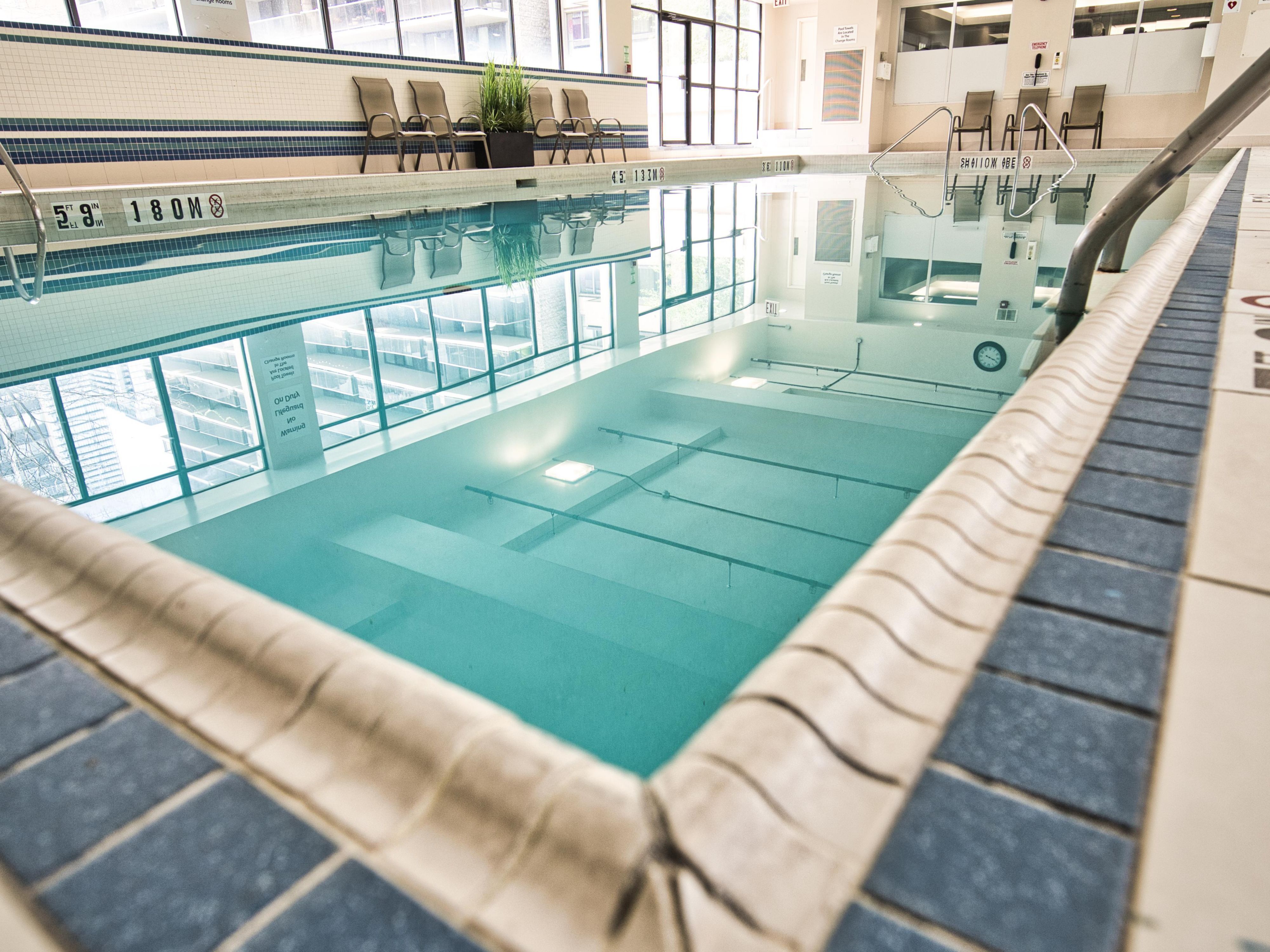 Holiday Inn Toronto Downtown Centre - Free Internet & More