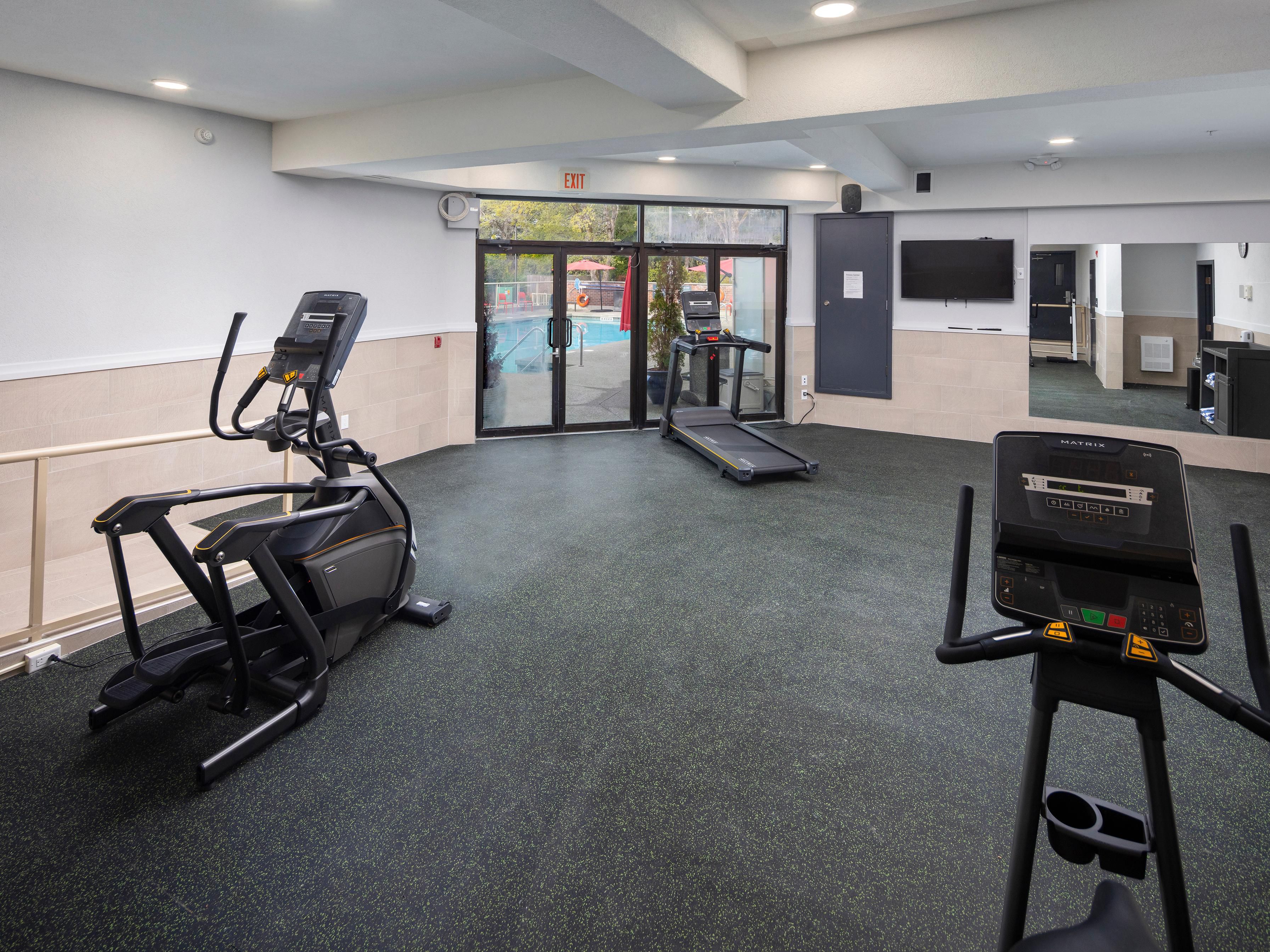 Hotel in Victoria | Holiday Inn Victoria – Elk Lake Hotel