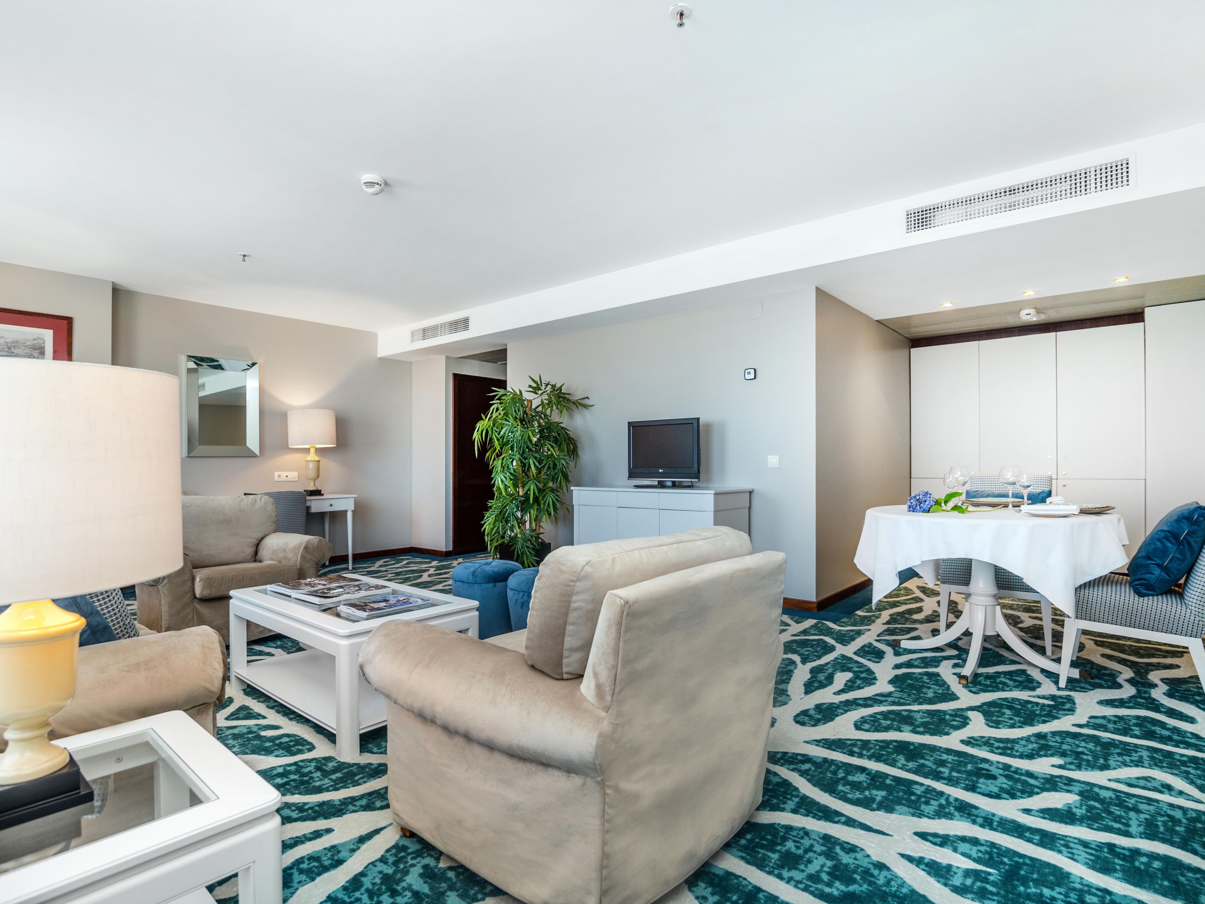 Hotel empresarial no Porto: Holiday Inn Hotel Porto - Gaia