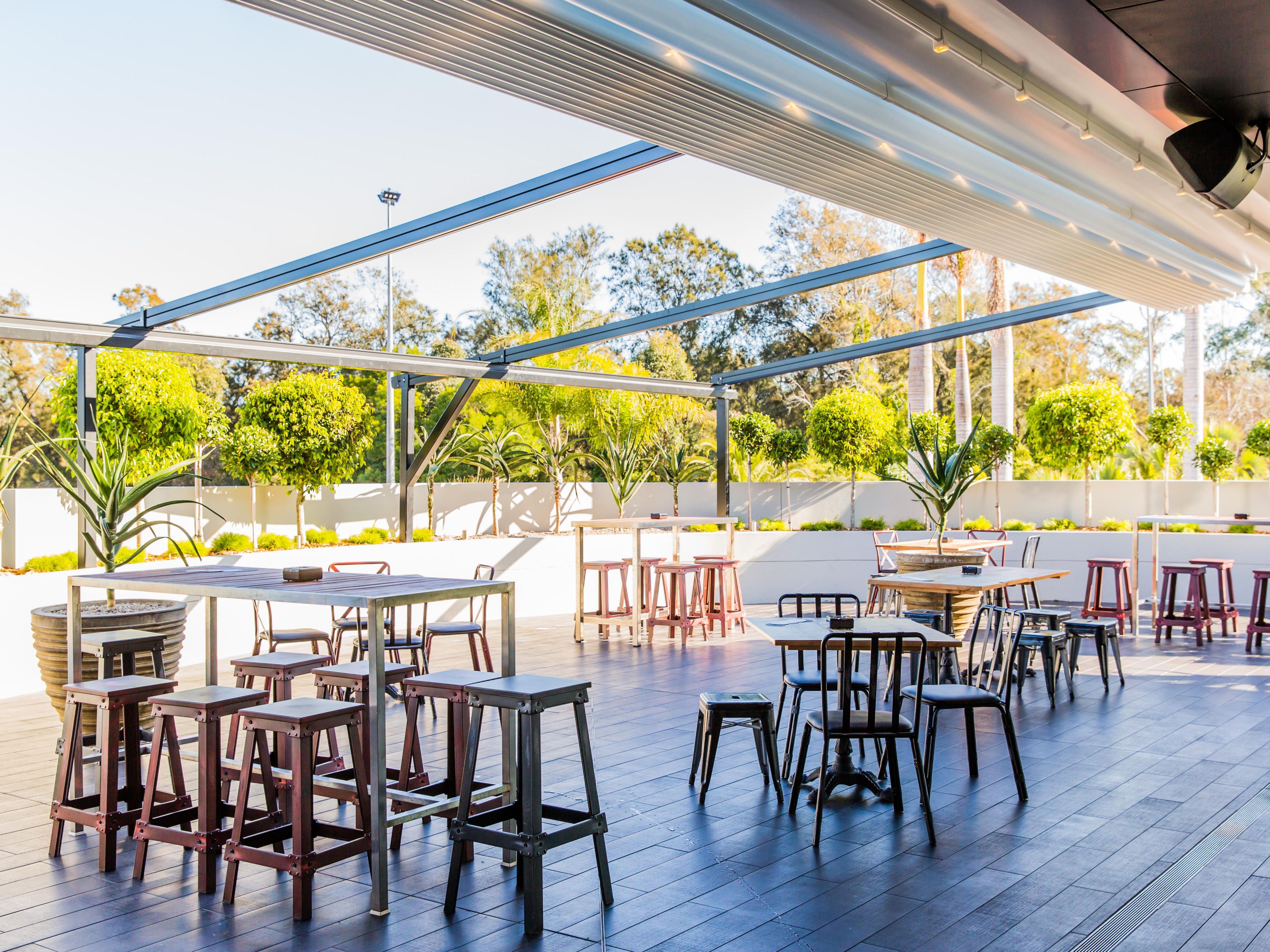 Hotel in Warwick Farm,New South Wales | Holiday Inn Warwick Farm Hotel