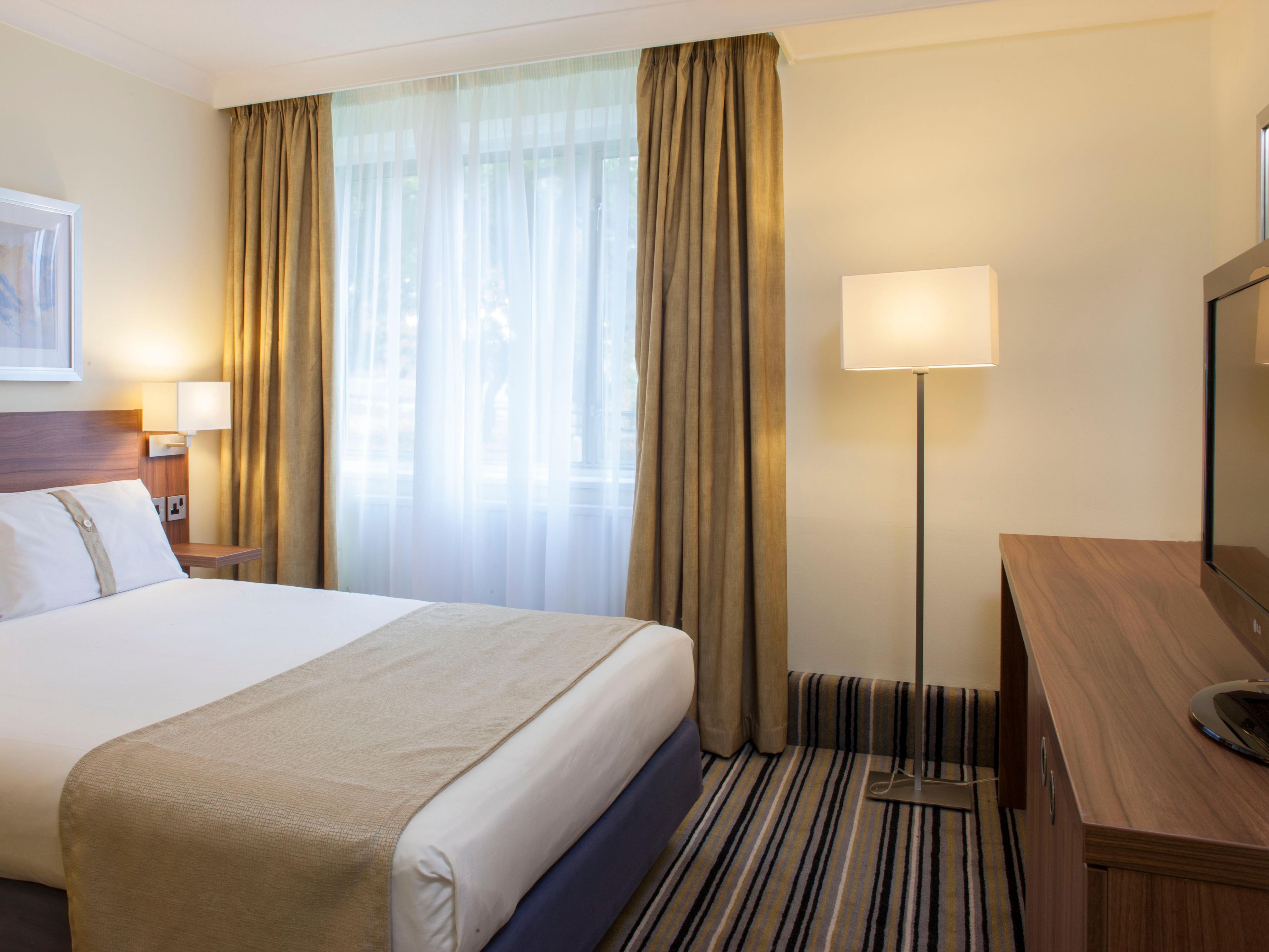 Hotels Near Angel of The North: Holiday Inn Washington