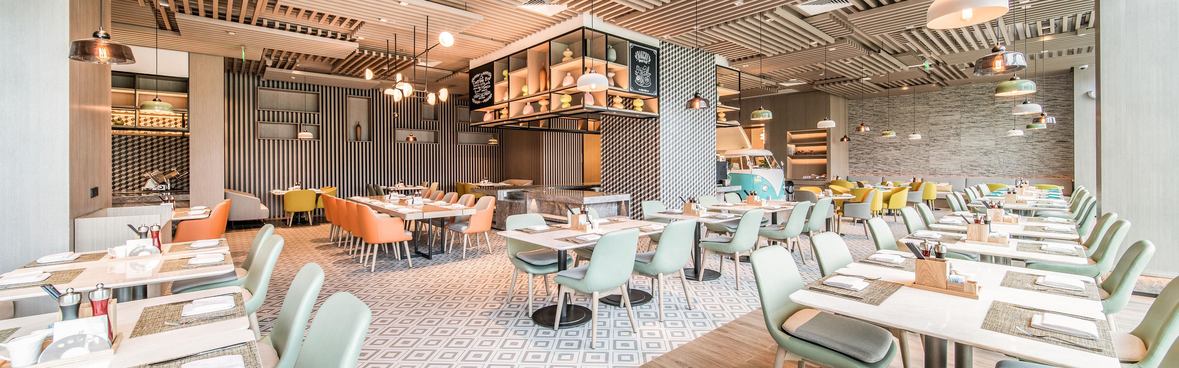 Restaurants Near Holiday Inn Xi'an Chanba