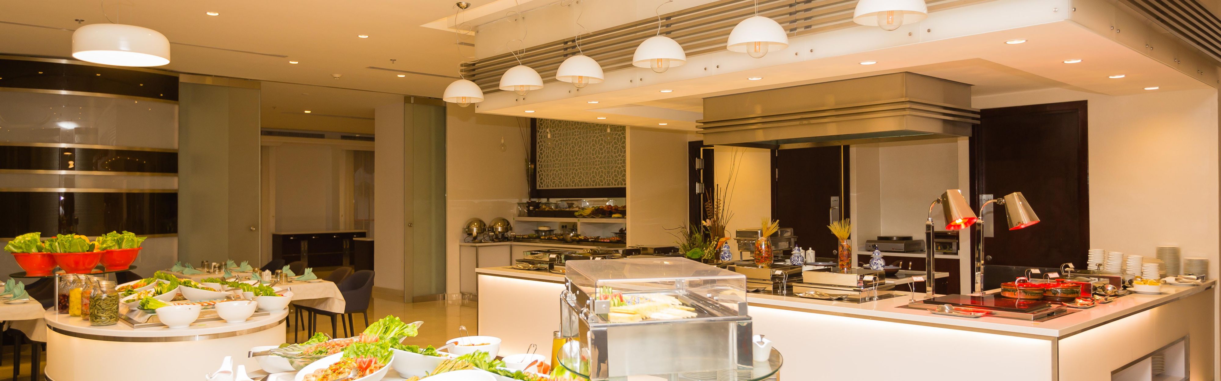 Restaurants Near Holiday Inn Yanbu