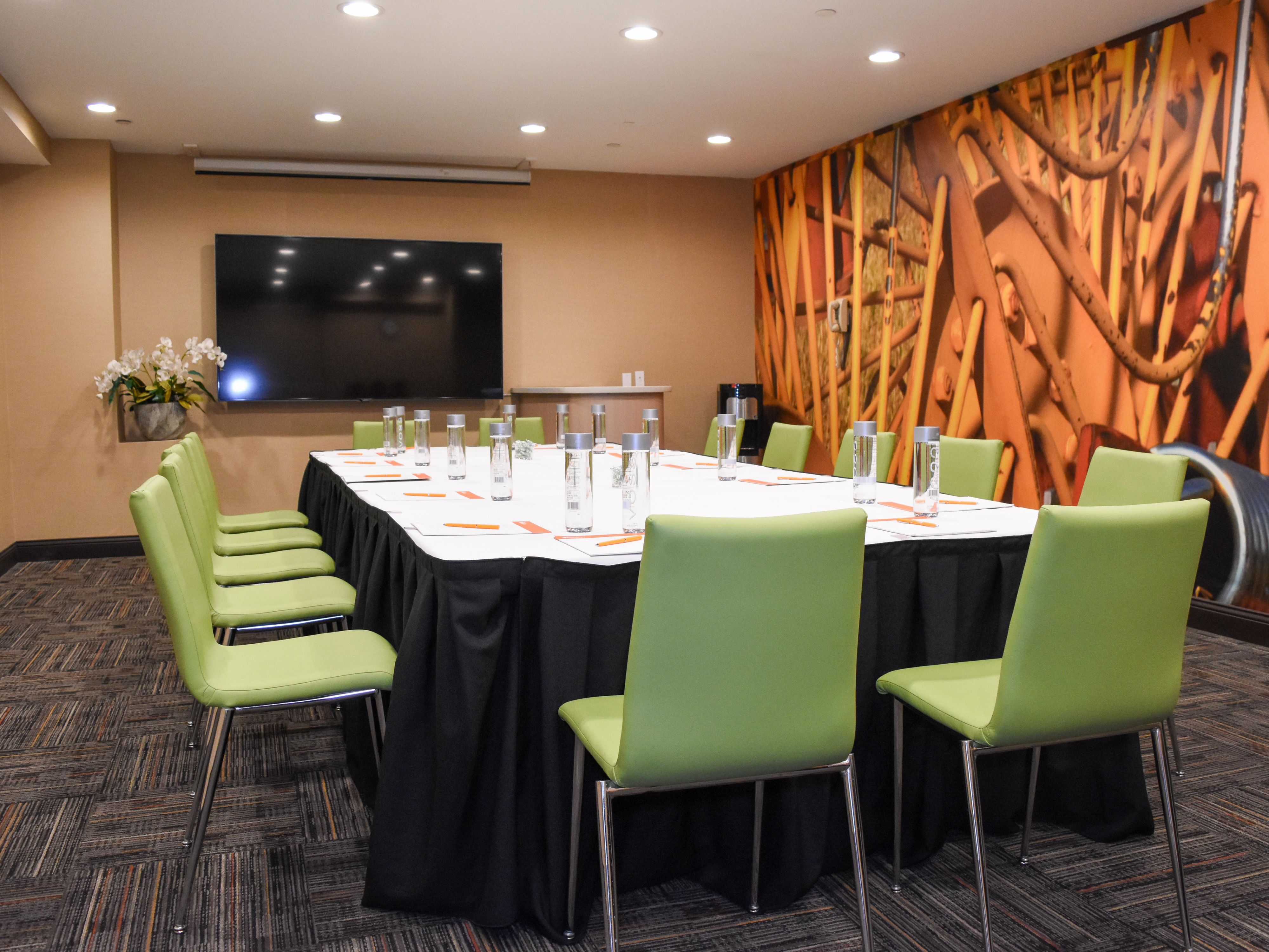 Boutique Hotel in Anaheim, CA near Disneyland Park | Hotel Indigo® Anaheim