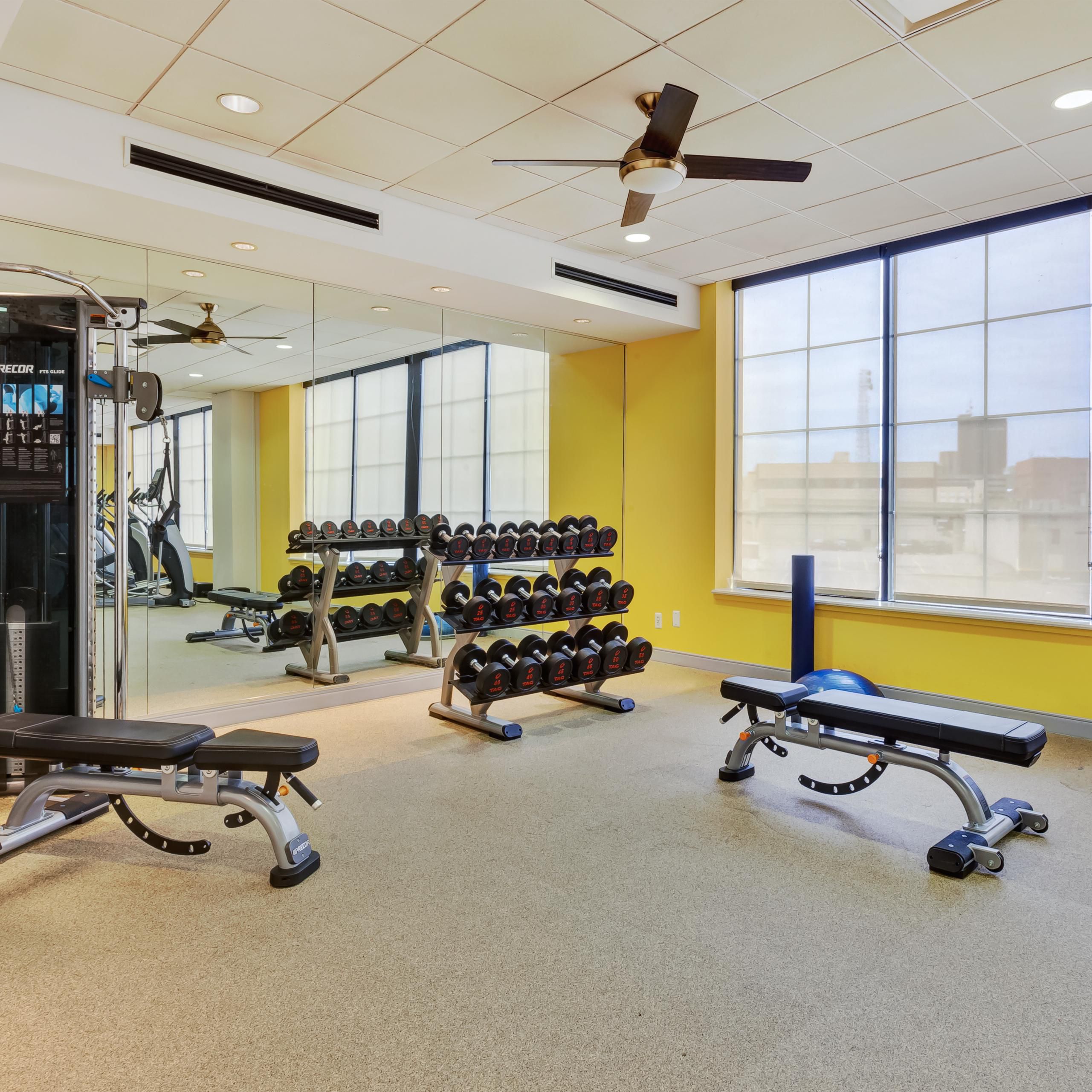 Luxury Amenities | Detroit Hotel Indigo Detroit Downtown